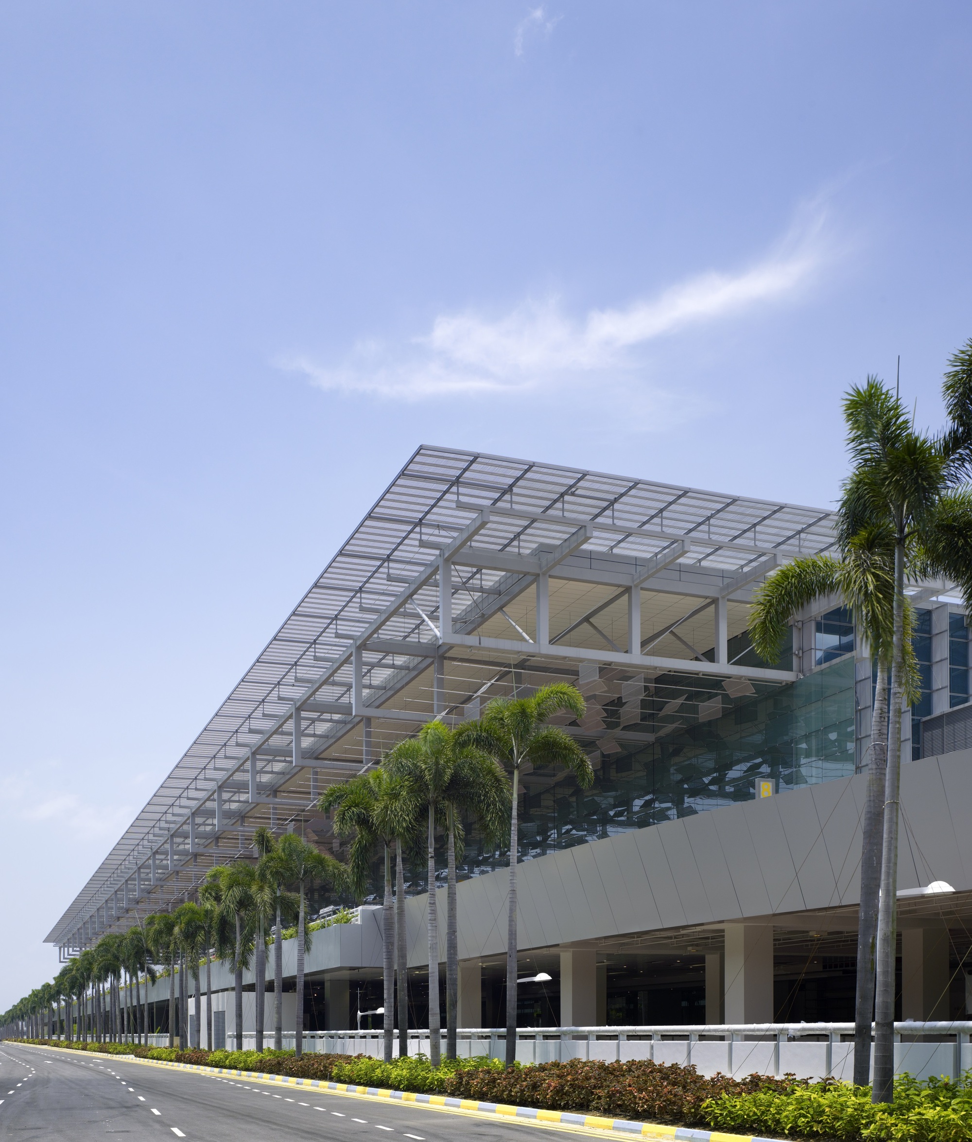 Gallery of When it Comes to Building a Better Airport, "It Never Pays ...