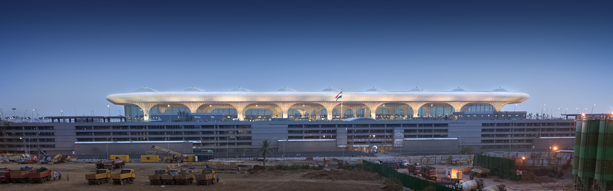 Gallery of When it Comes to Building a Better Airport, "It Never Pays ...