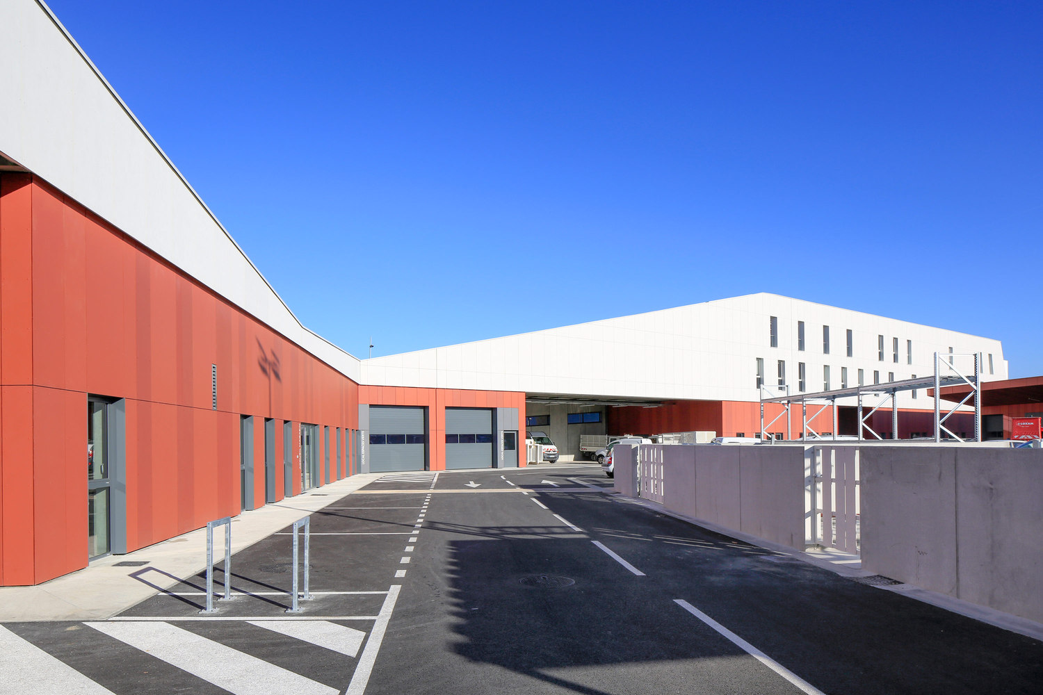 Gallery of Technical Center of Blagnac / NBJ architectes - 13