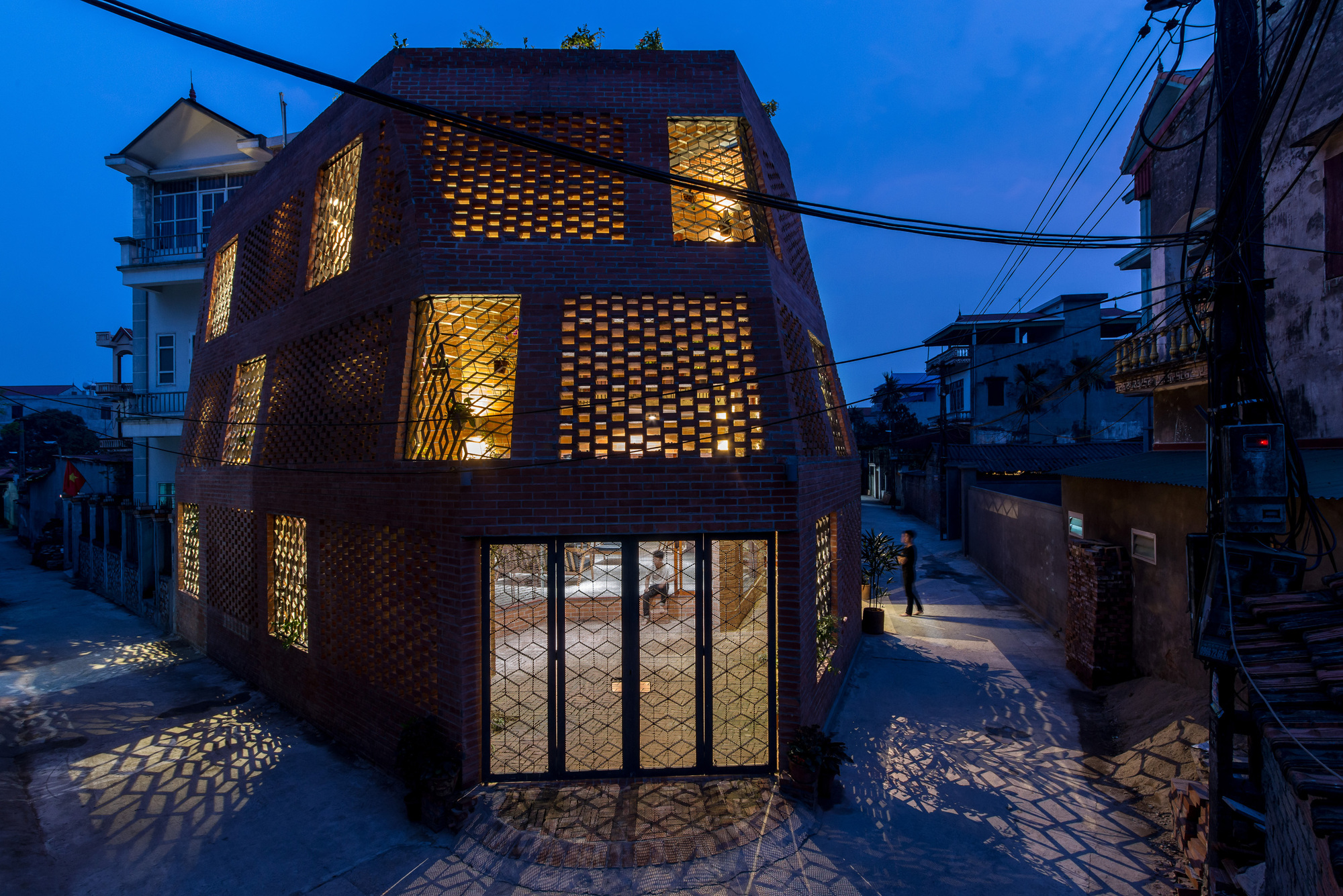 Brick Cave / H&P Architects | ArchDaily