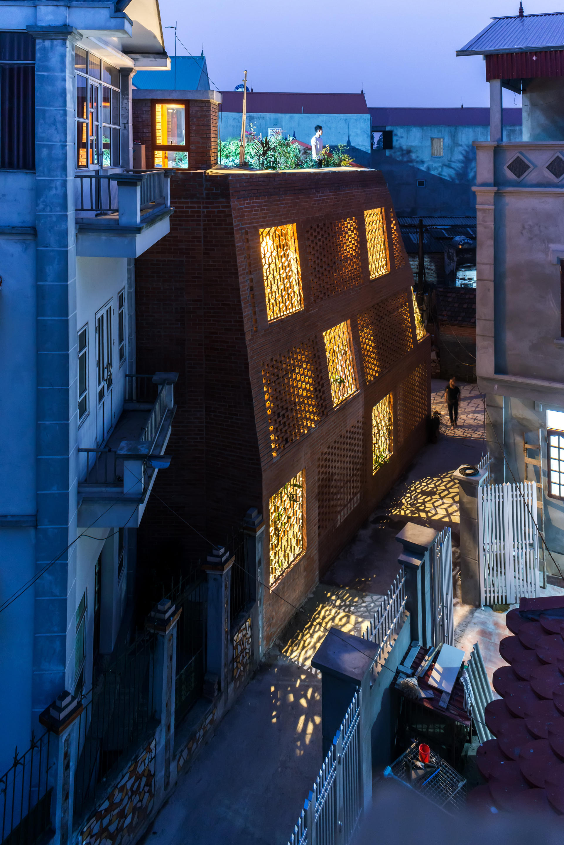 Gallery of Brick Cave / H&P Architects - 5