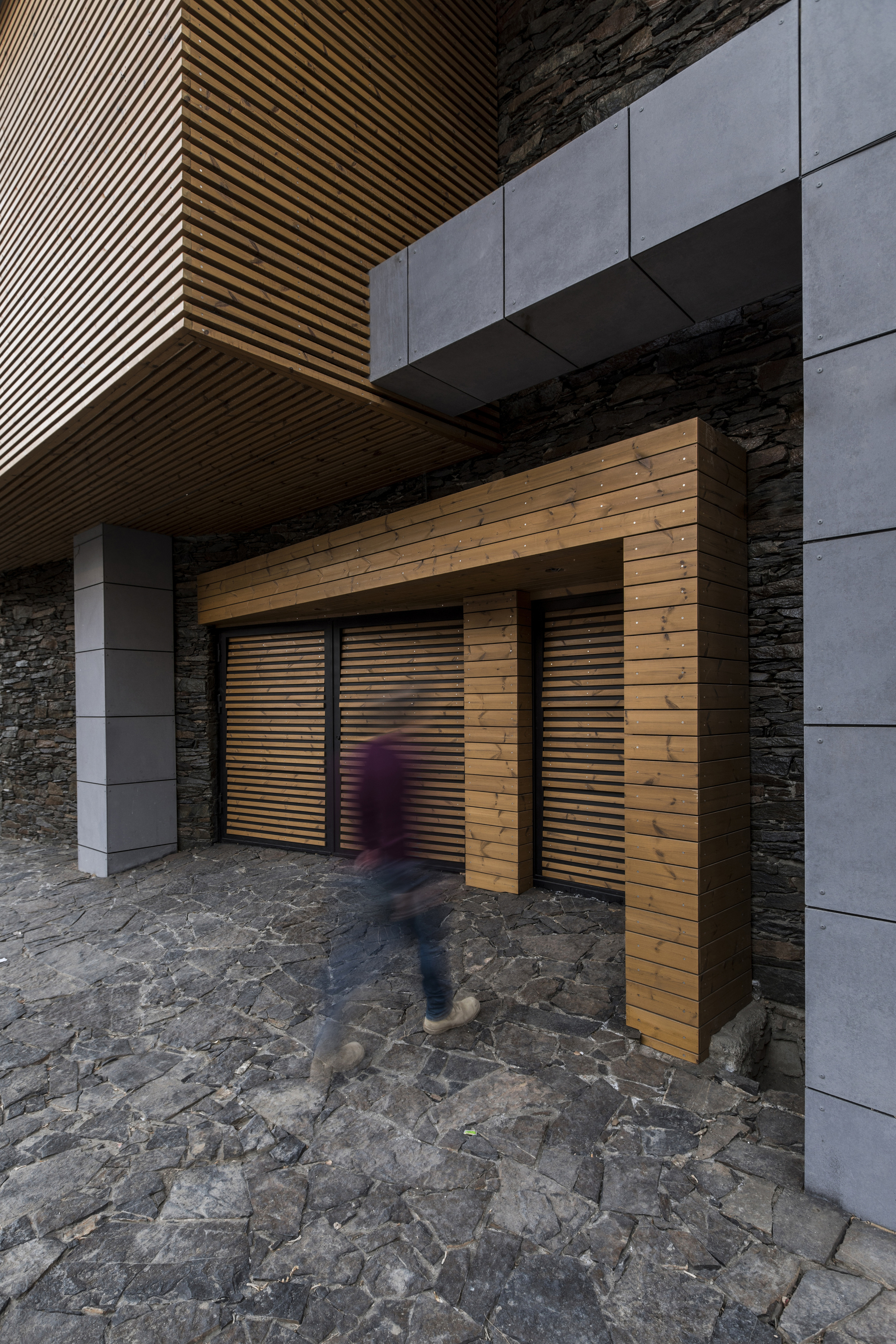 Gallery of Amini House / Shoresh Abed - 5