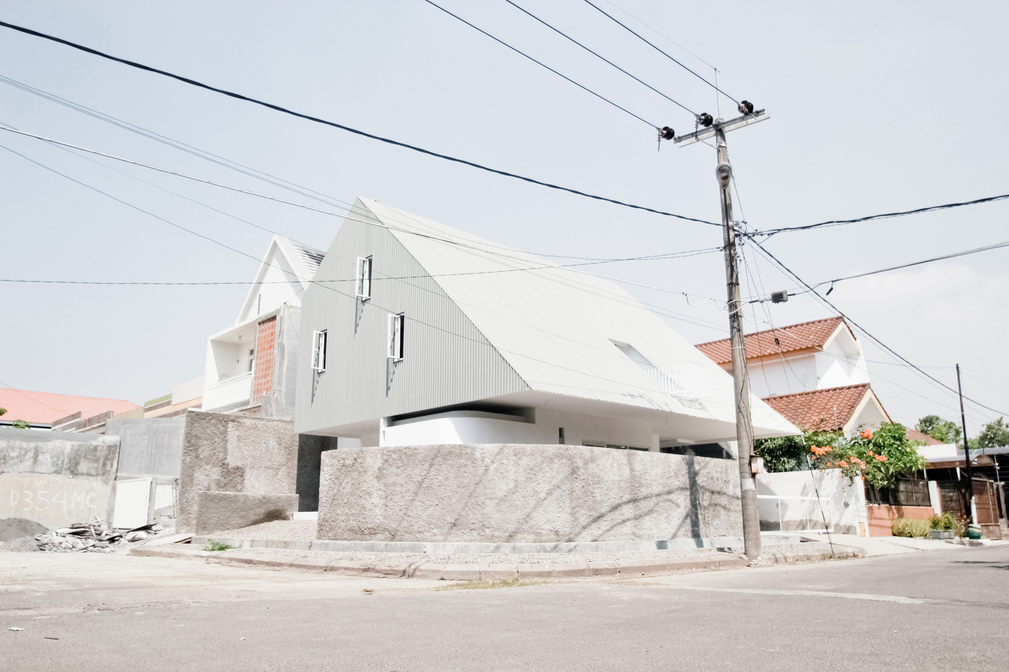 Gallery of C- House / ARA Studio - 11