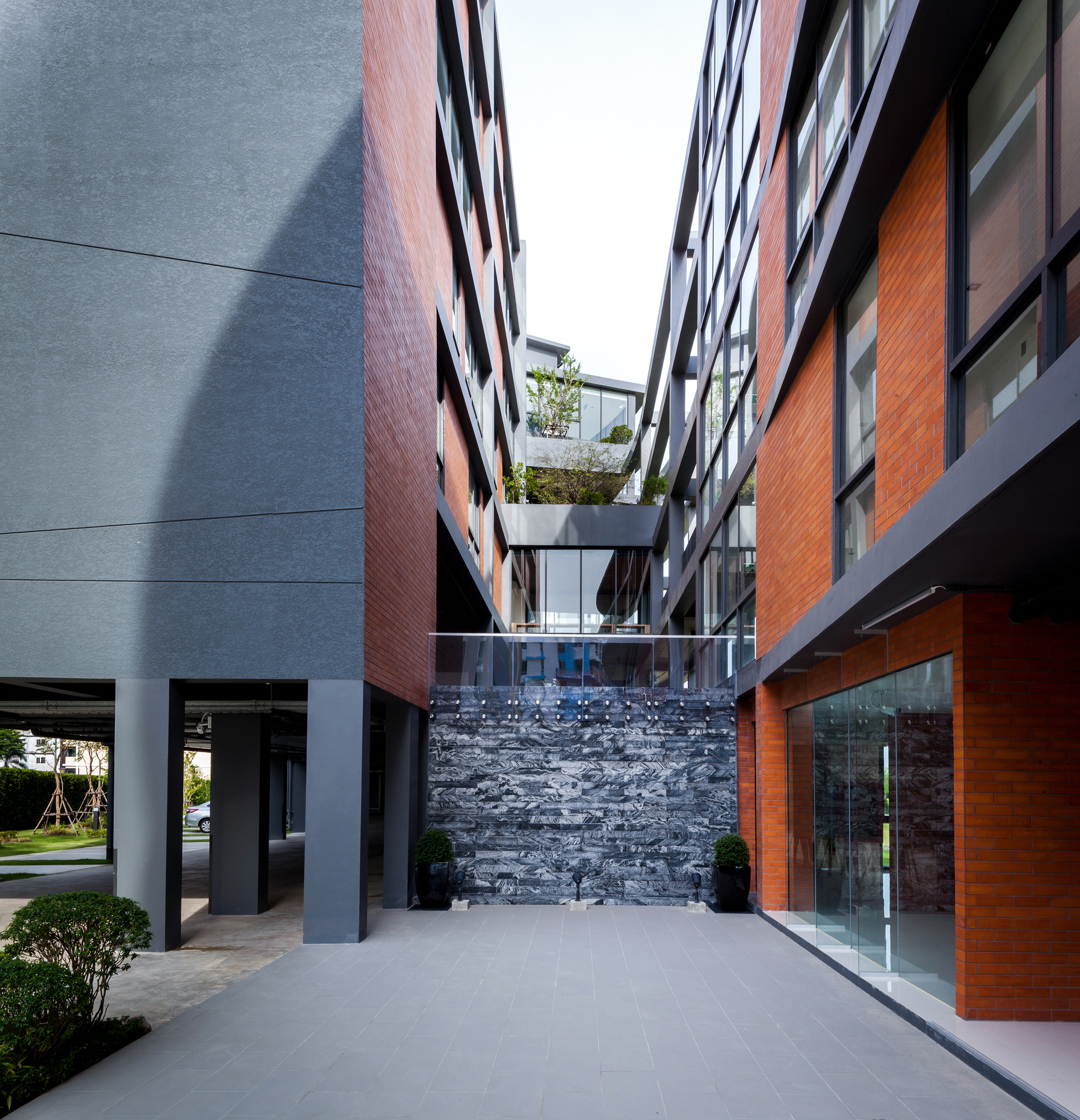 Gallery of Siriphat Dormitory / IDIN Architects - 10
