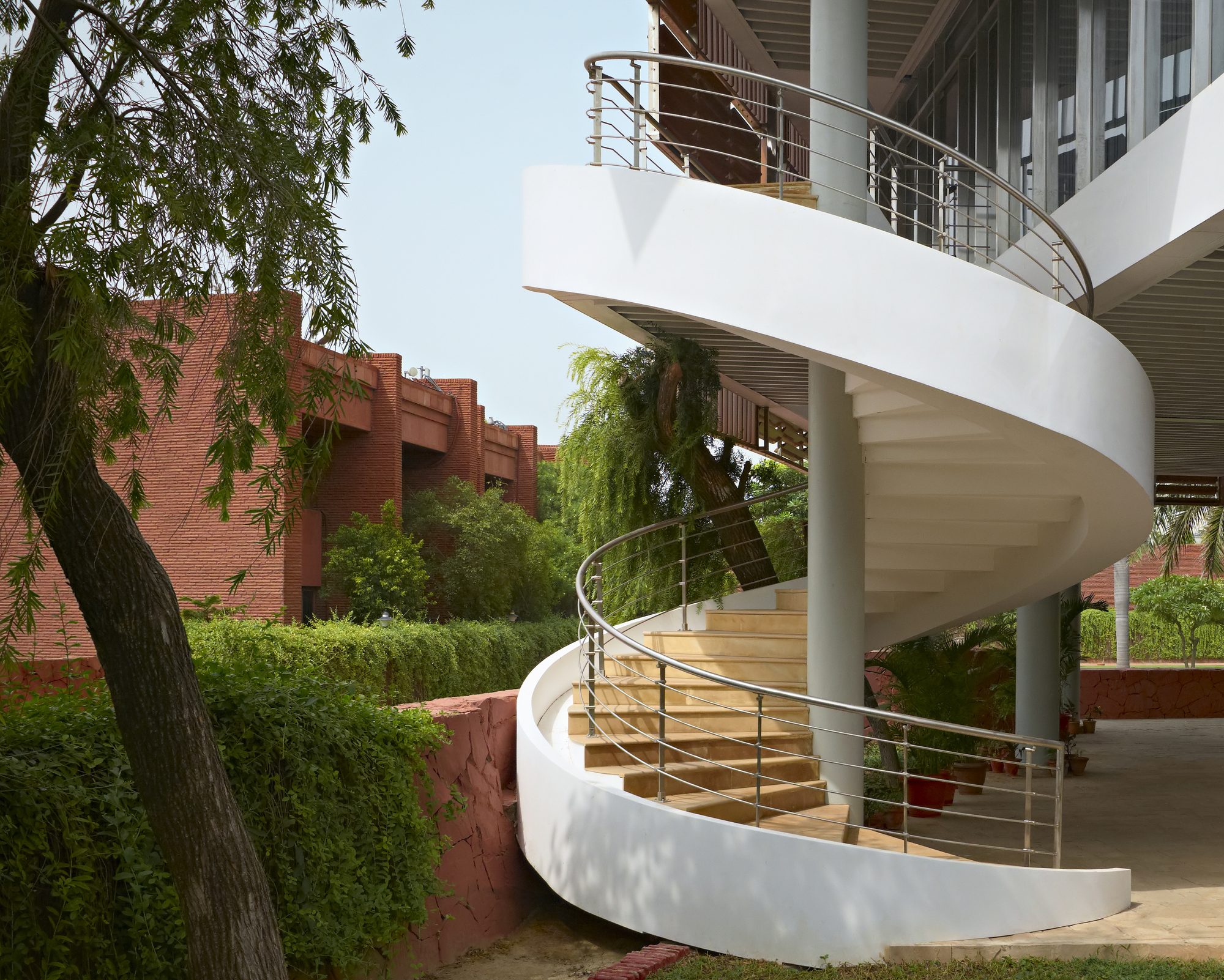 Gallery of Annex Building of Korean Embassy in India / AA Studio ...