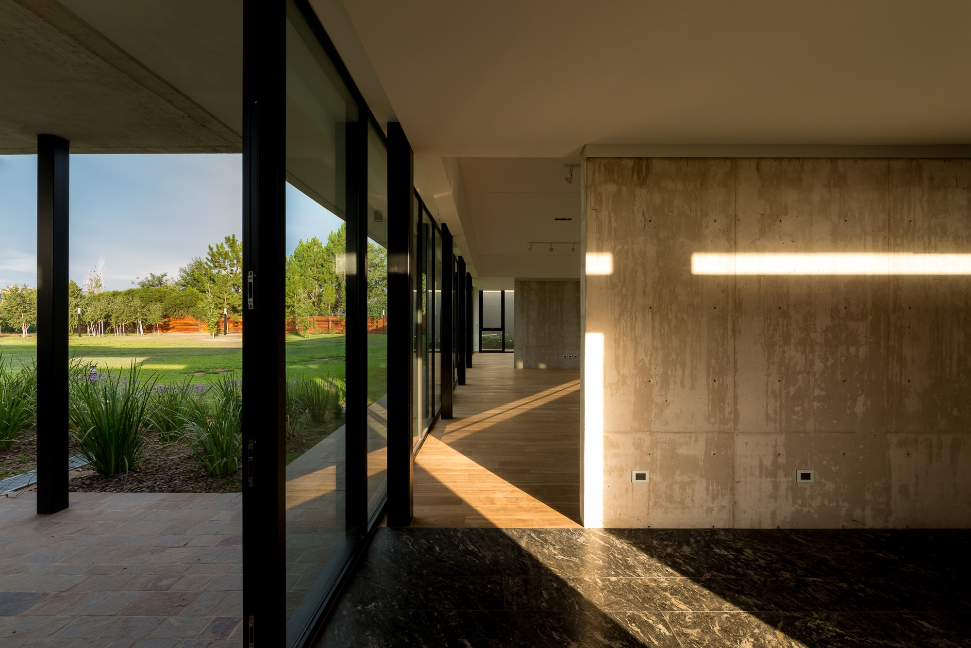 Gallery of House GC / Roberto Benito - 10