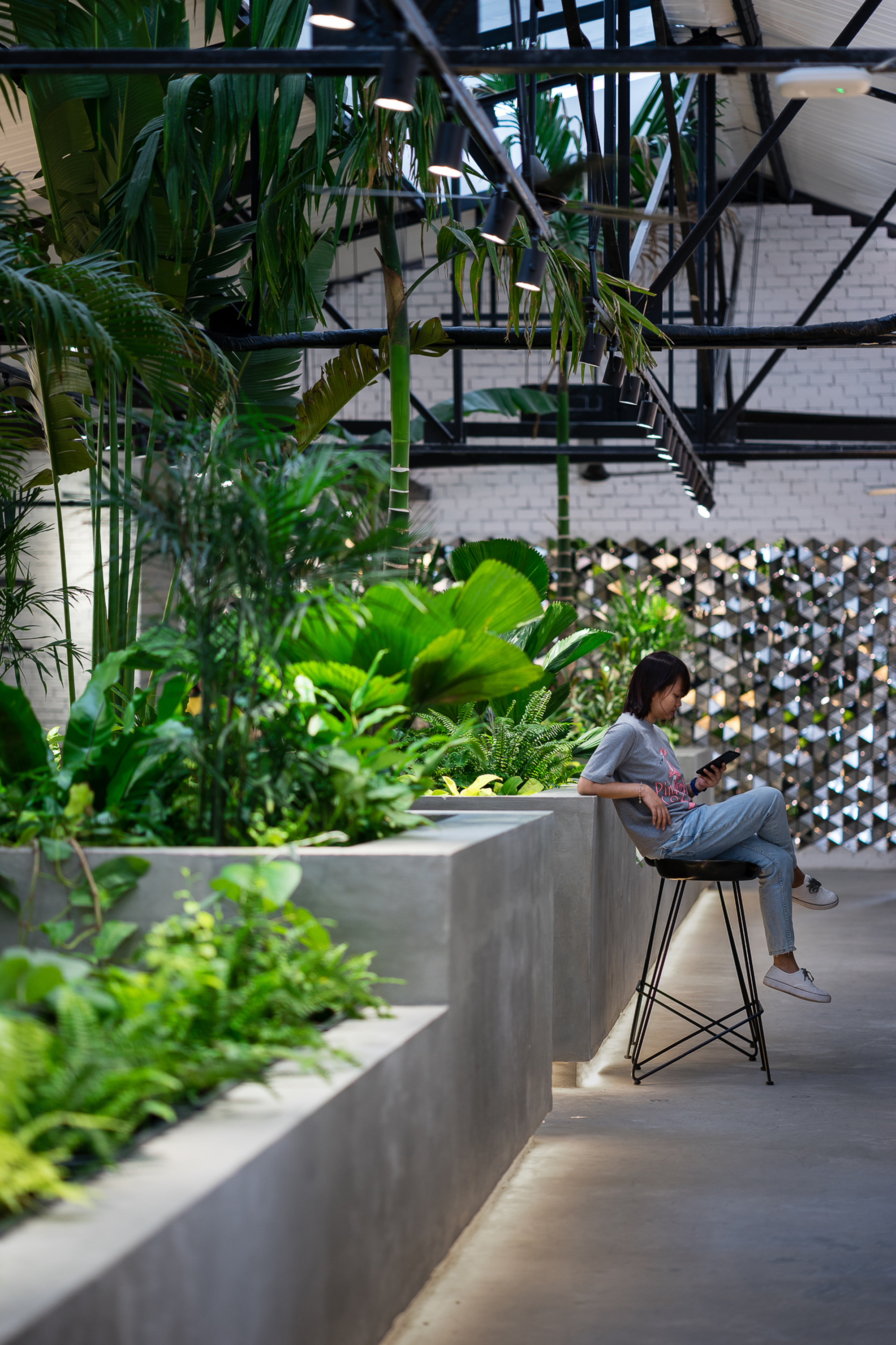 Gallery of Jungle Station / G8A Architecture & Urban Planning - 3