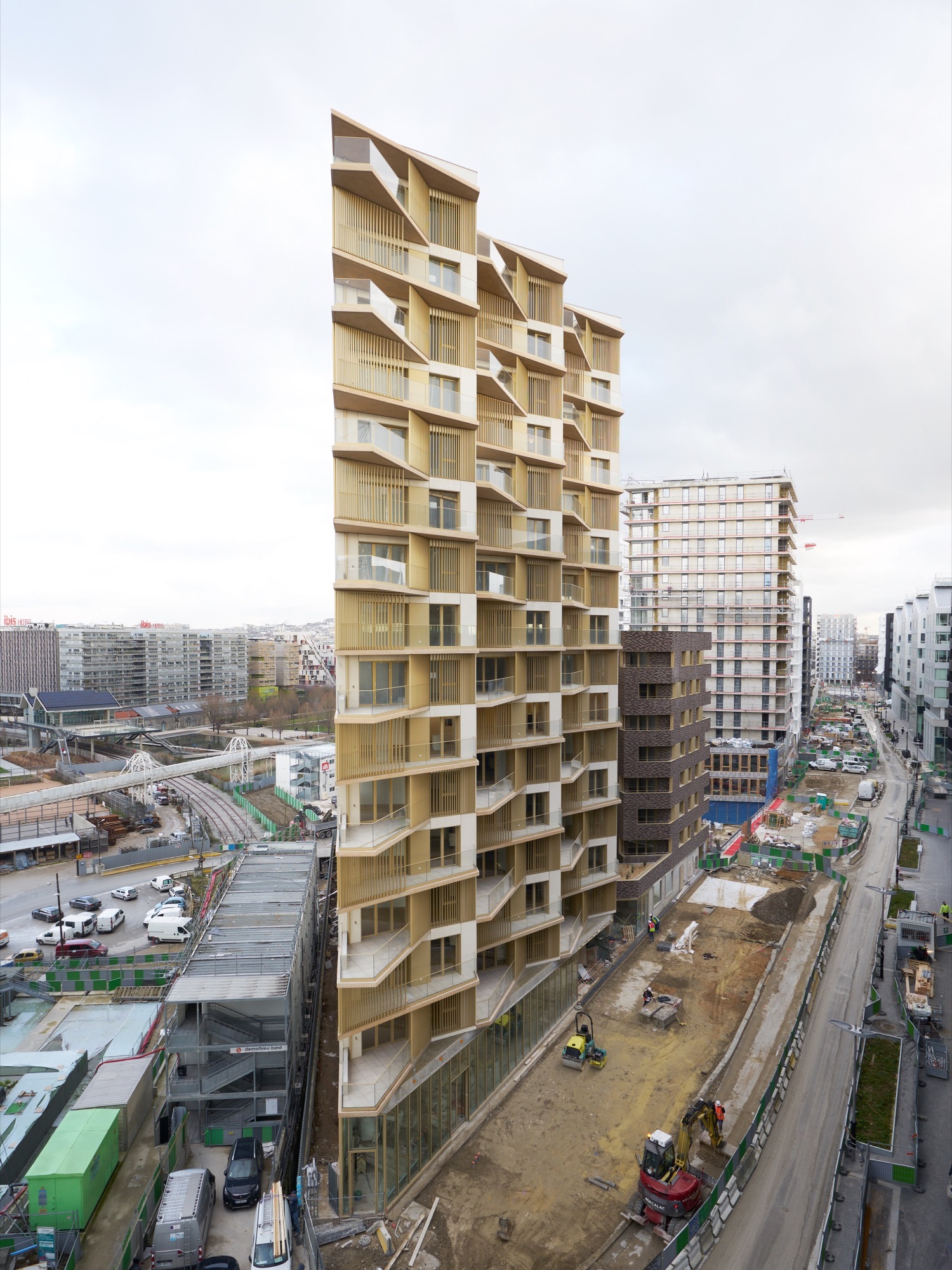 Galería de ALLURE - Origami XXL / FRESH Architectures & ITAR ...