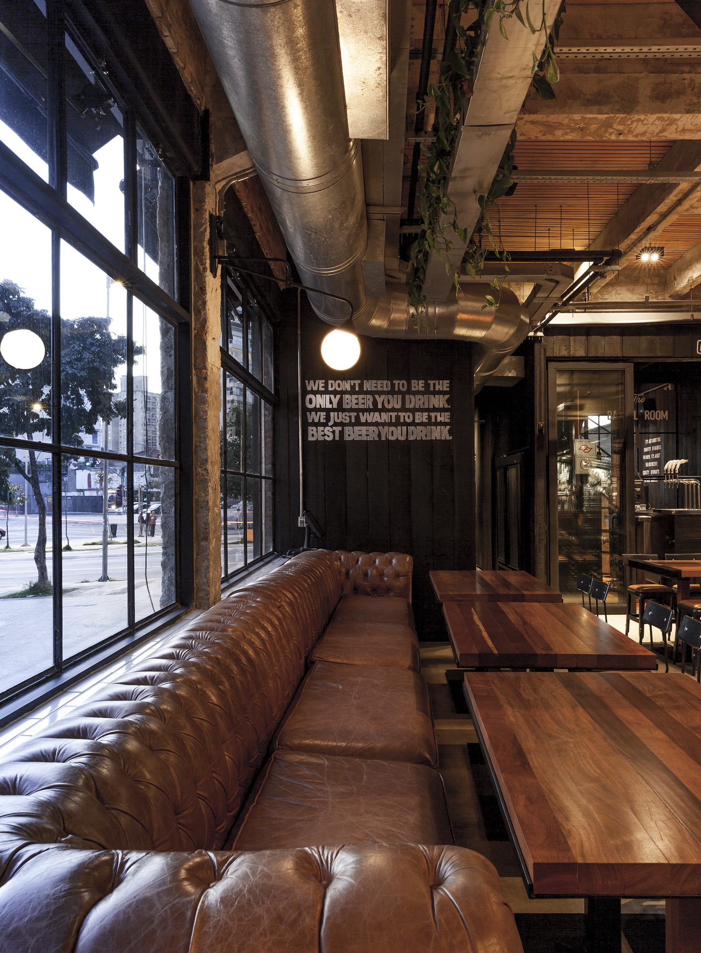 Gallery of Goose Island Brewhouse / SuperLimão + McKinley Burkart - 24