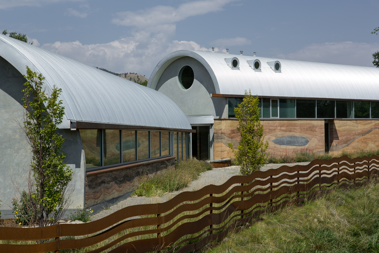 Gallery of Swoon Art House / Tres birds workshop - 5