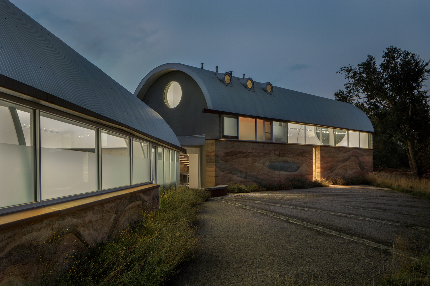 Gallery of Swoon Art House / Tres birds workshop - 22