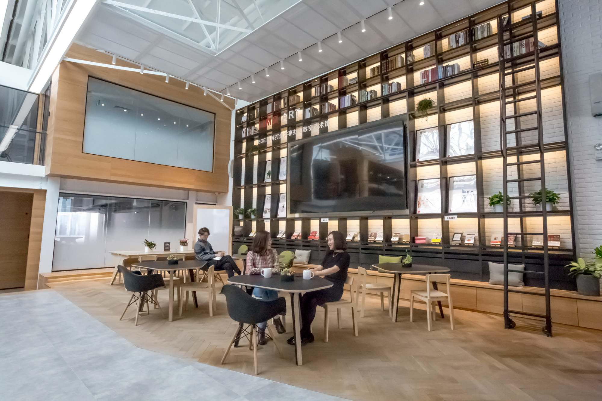 Gallery of Hengchuang Center / Atelier Xiang - 4