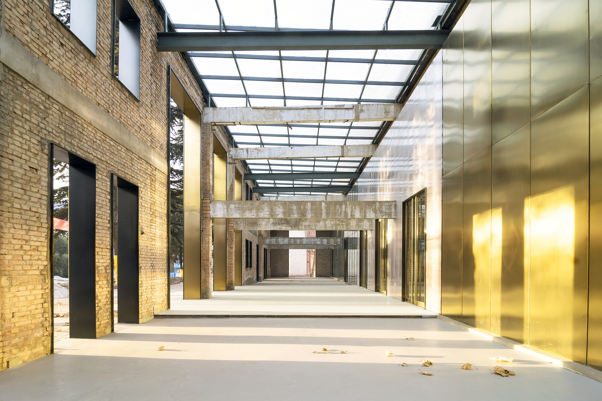 Gallery of 'Re-Veil' Factory Regeneration / Superimpose Architecture - 6