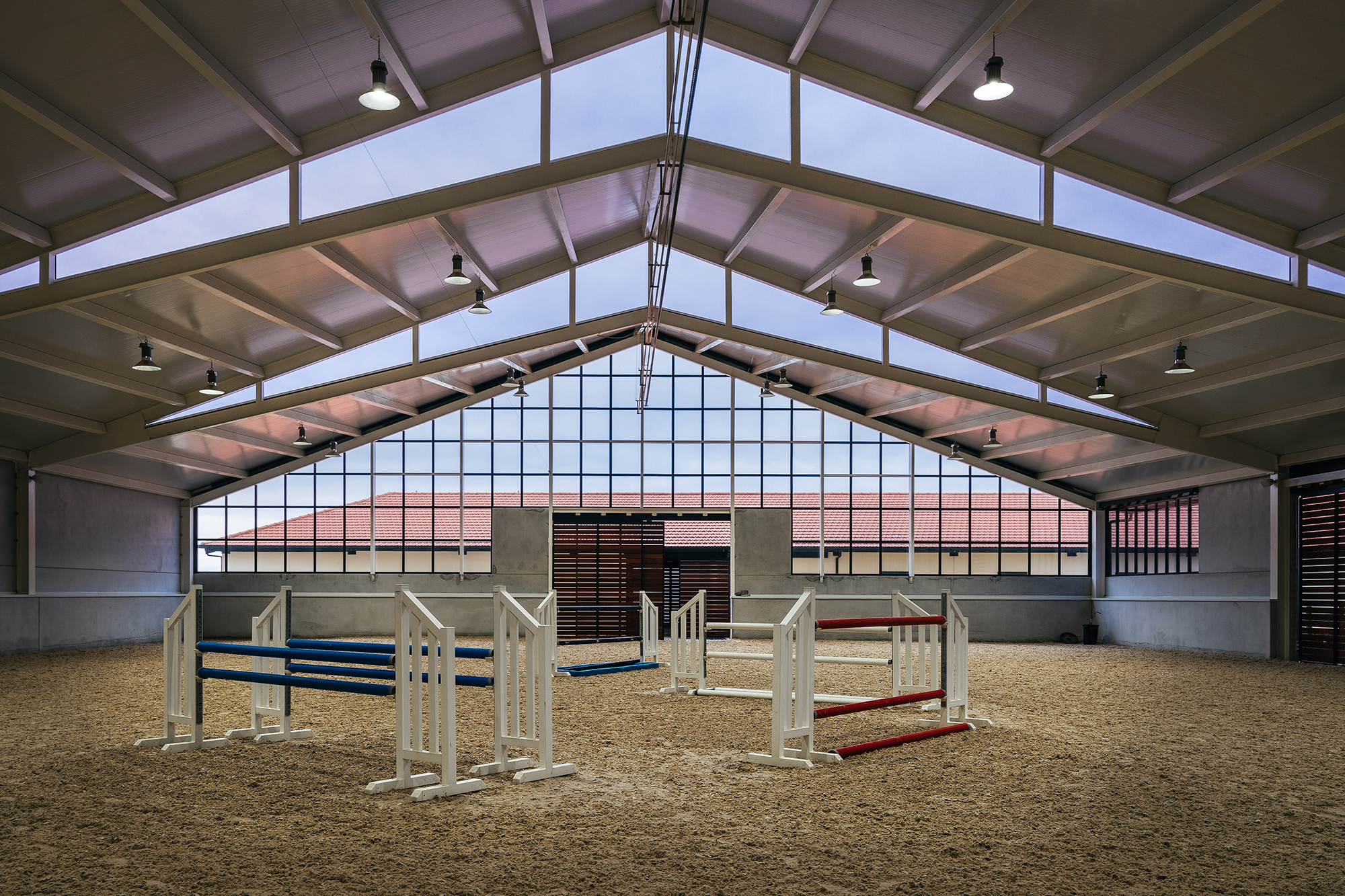 Gallery of Horse Stables in Finca Ganadera / OOIIO Arquitectura - 12