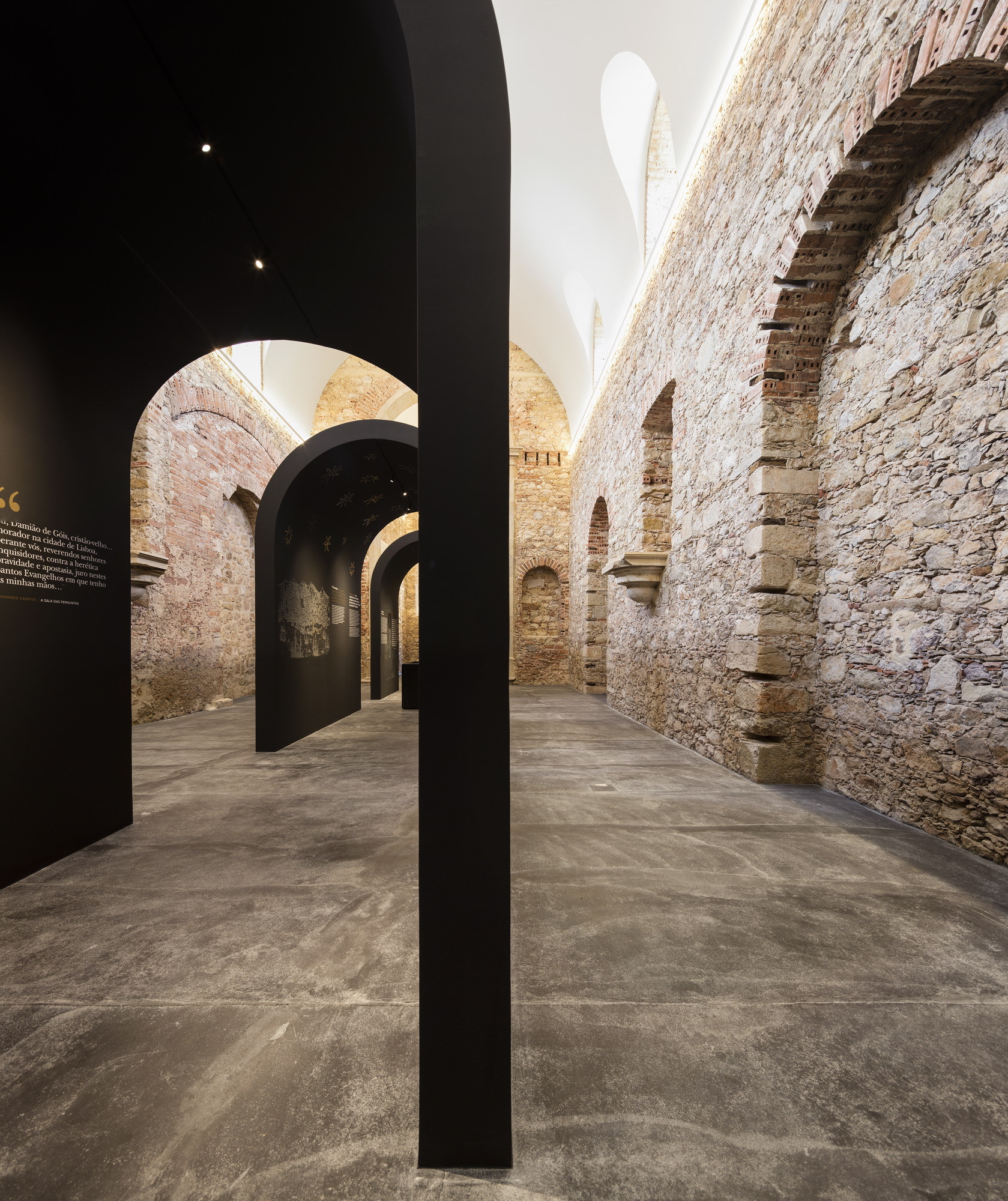 Gallery of Damião de Góis Museum and the Victims of the Inquisition ...