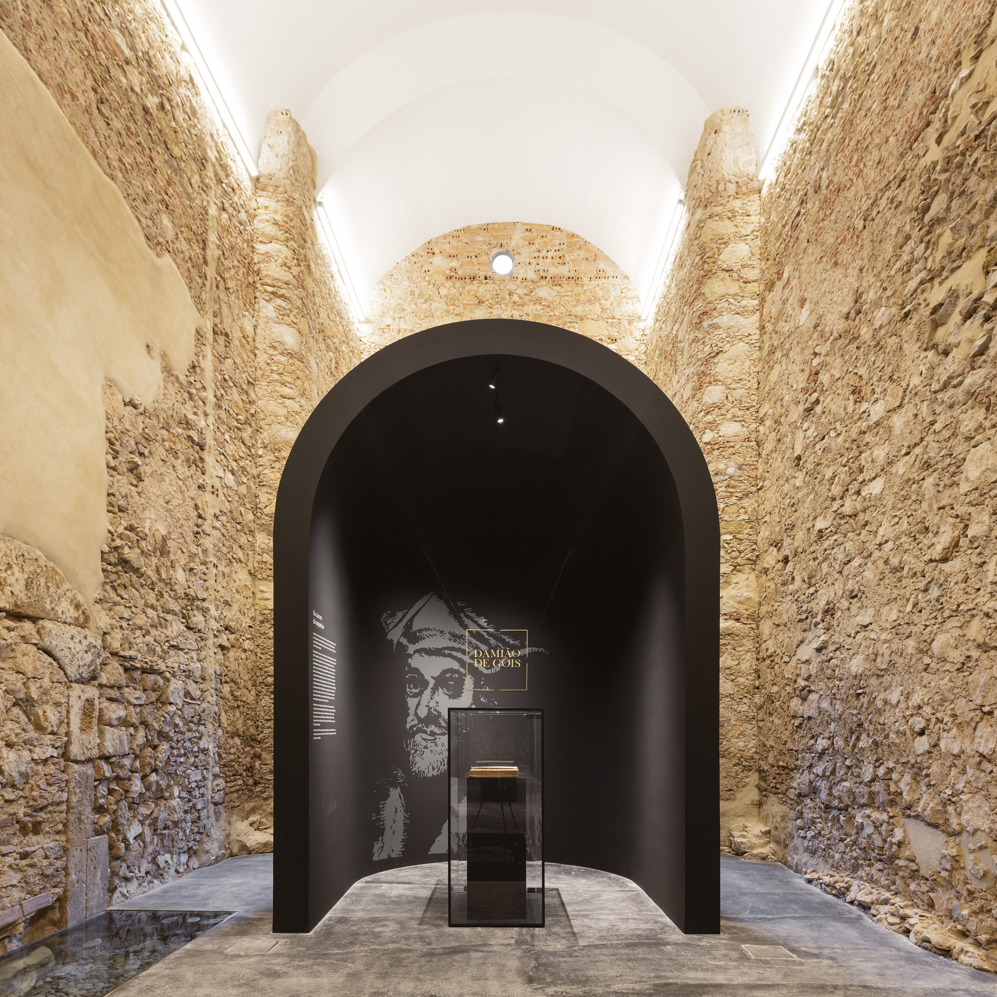 Gallery of Damião de Góis Museum and the Victims of the Inquisition ...