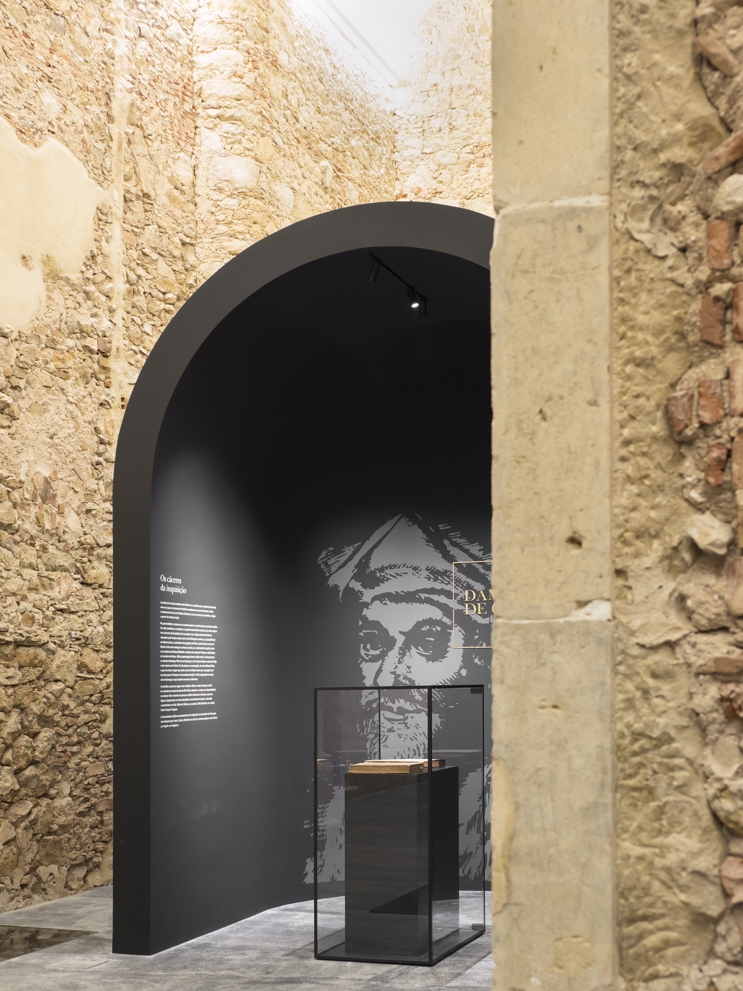 Gallery of Damião de Góis Museum and the Victims of the Inquisition ...