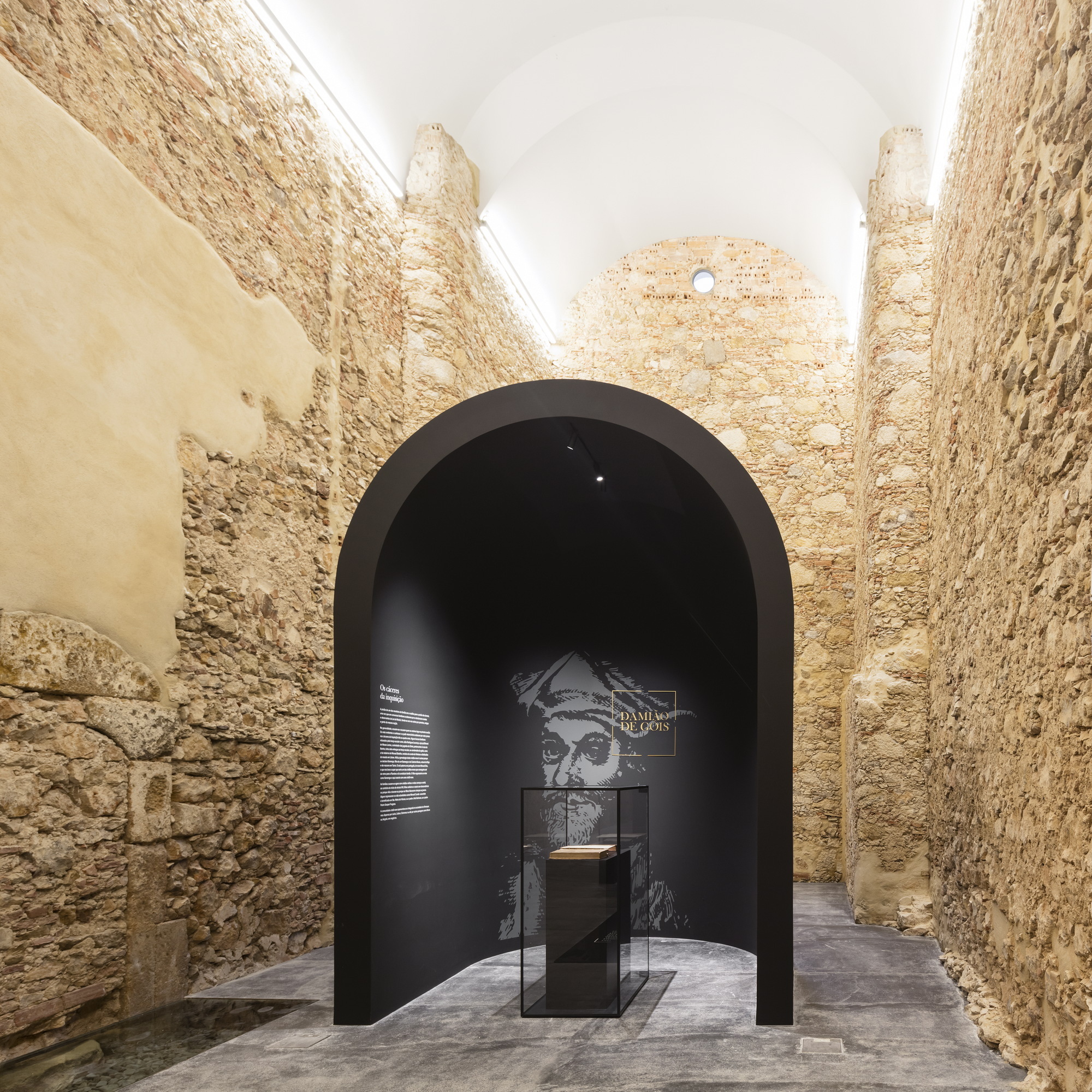 Gallery of Damião de Góis Museum and the Victims of the Inquisition ...