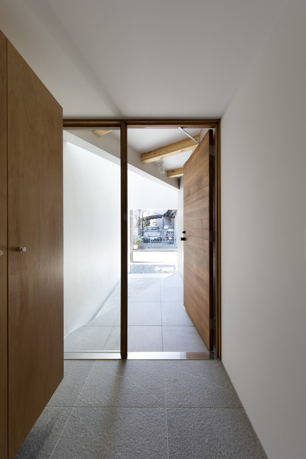 Gallery of 32.4°House / Naf Architect & Design - 15
