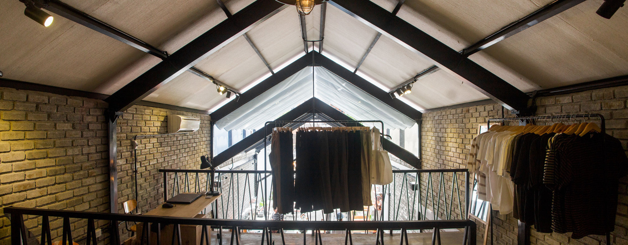 Gallery of Brewman Coffee Concept / 85 Design - 18