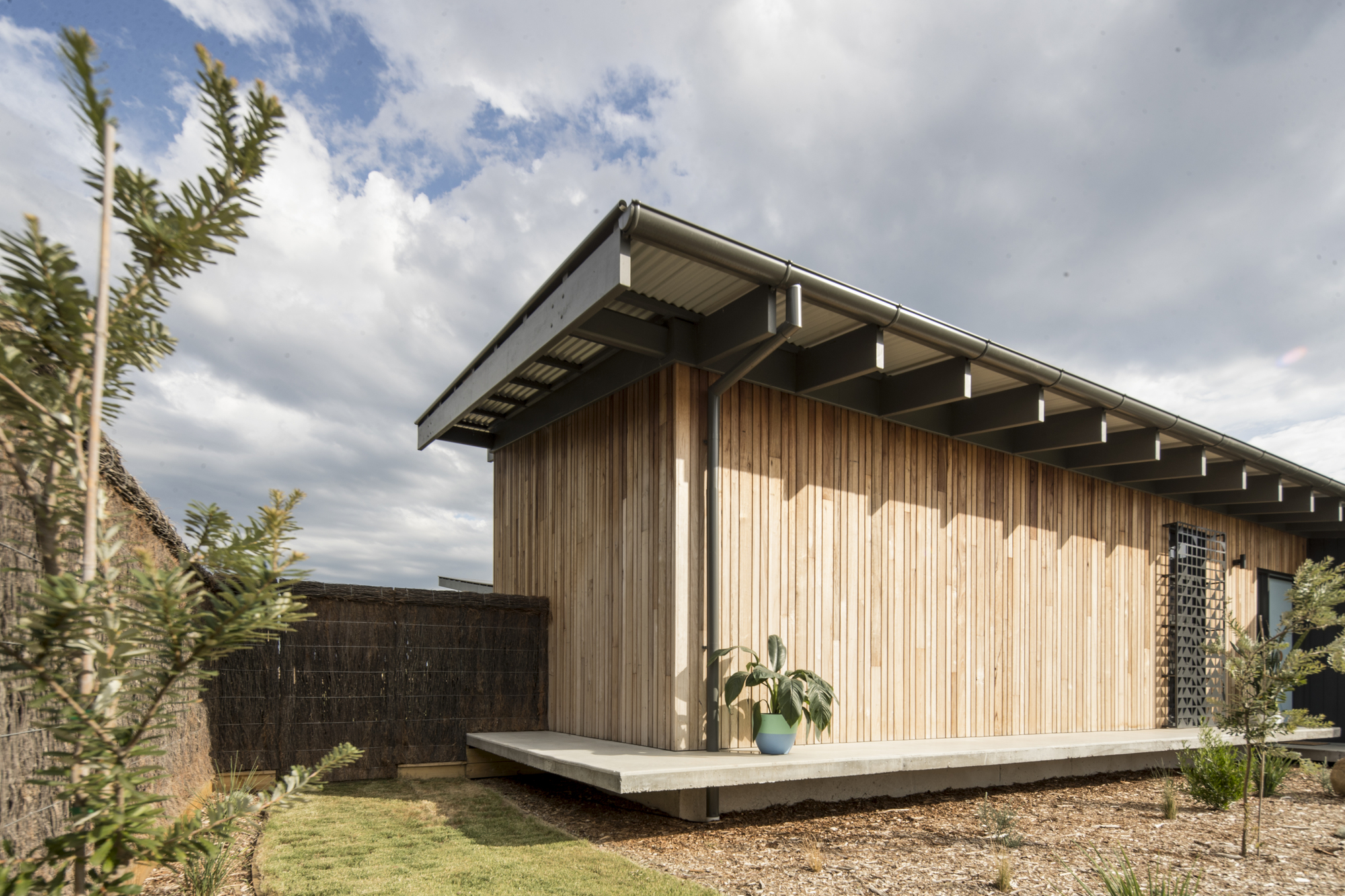 Gallery of Golf Course House / Bespoke Architects - 4