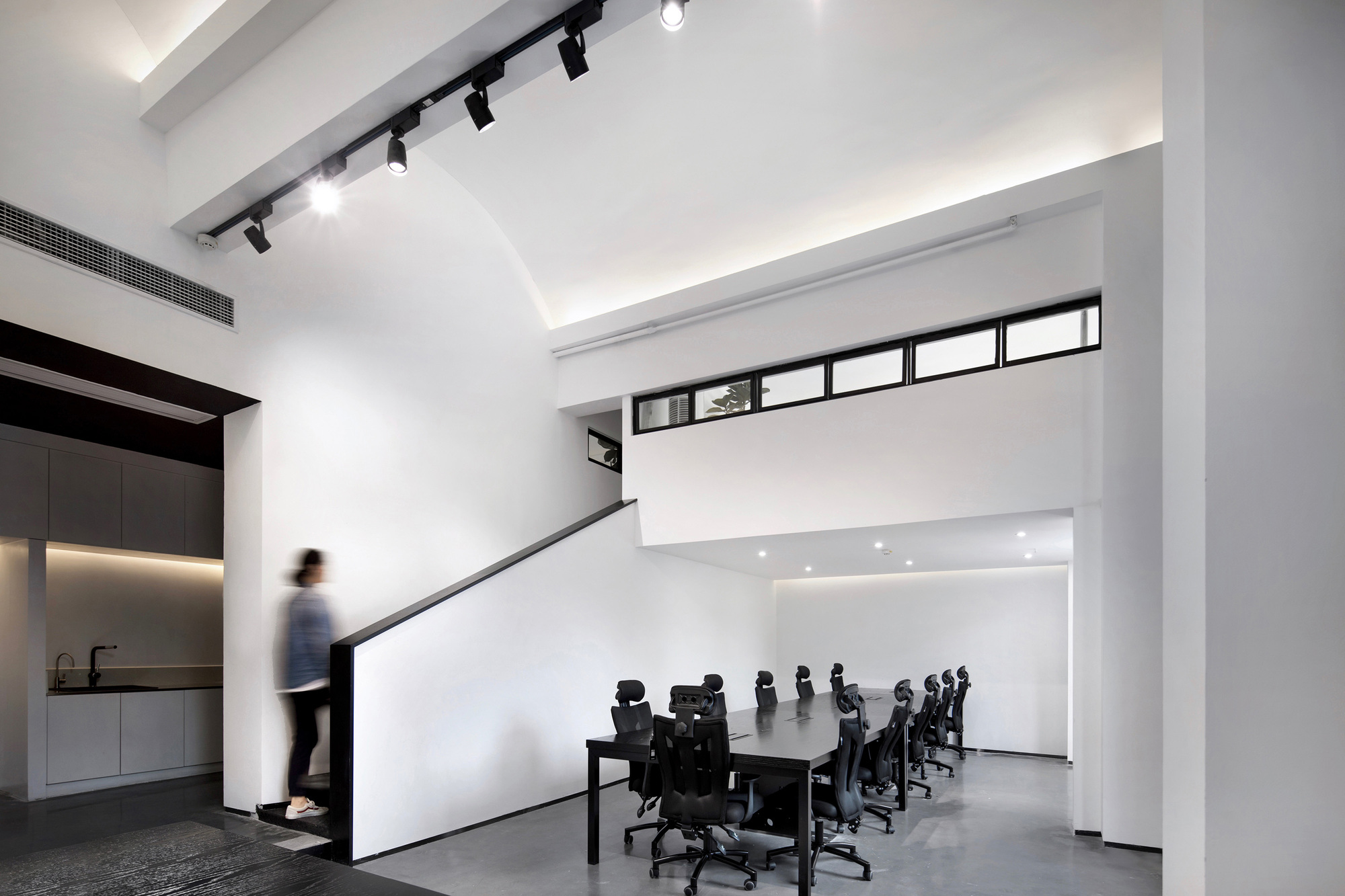 Gallery of Hundun University Education Center / VARY DESIGN - 4