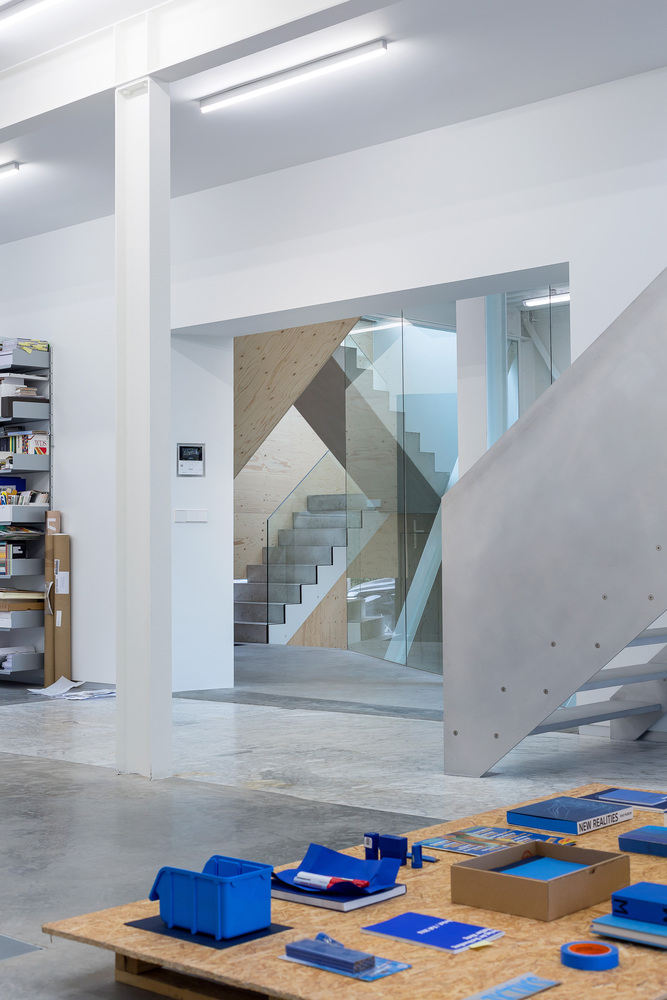 Gallery of EENWERK & Irma Boom Office / Barend Koolhaas - 11