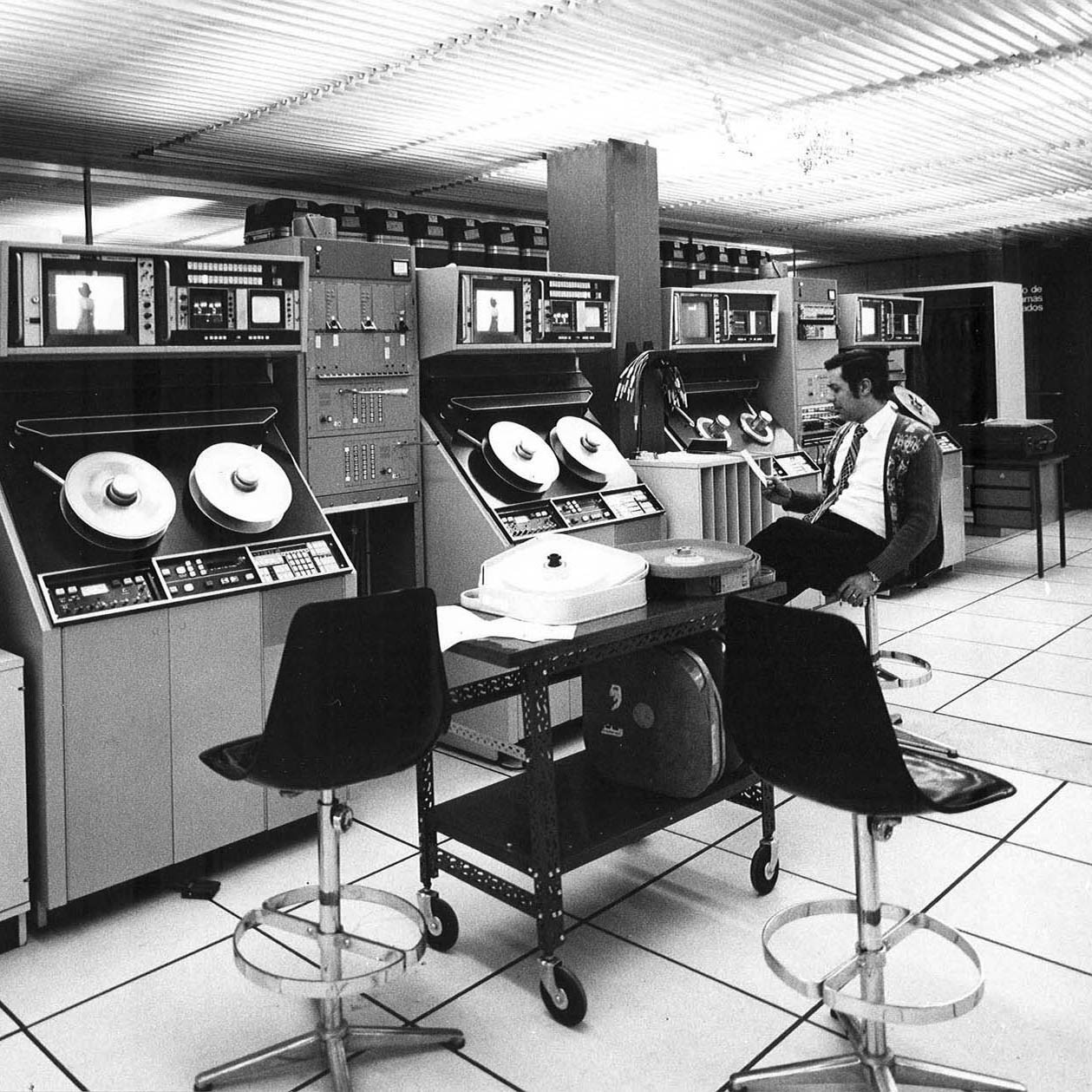 Galería de Clásicos de Arquitectura: ATC Argentina Televisora Color ...