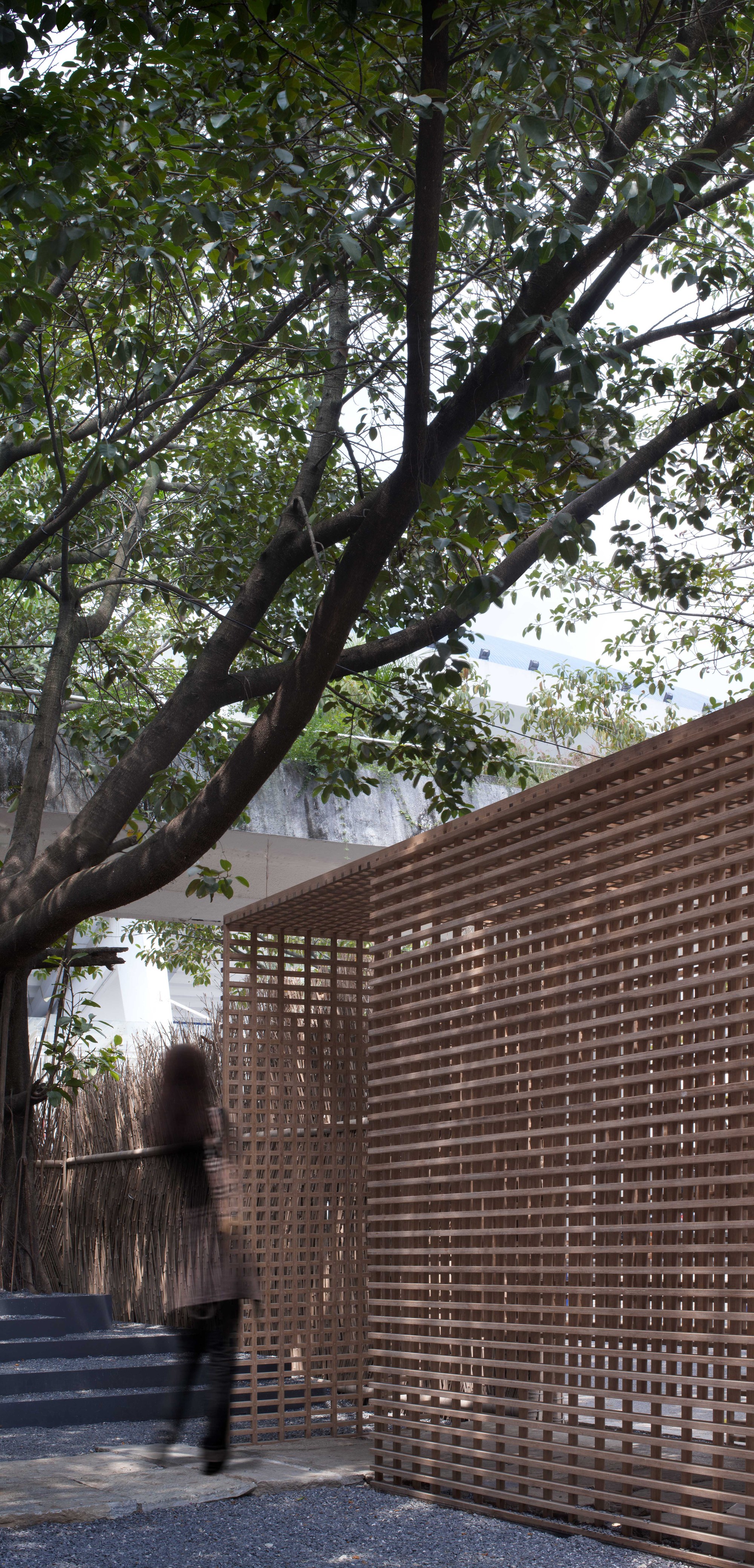 Gallery of East & West Restaurant / Horizontal Space Design - 5