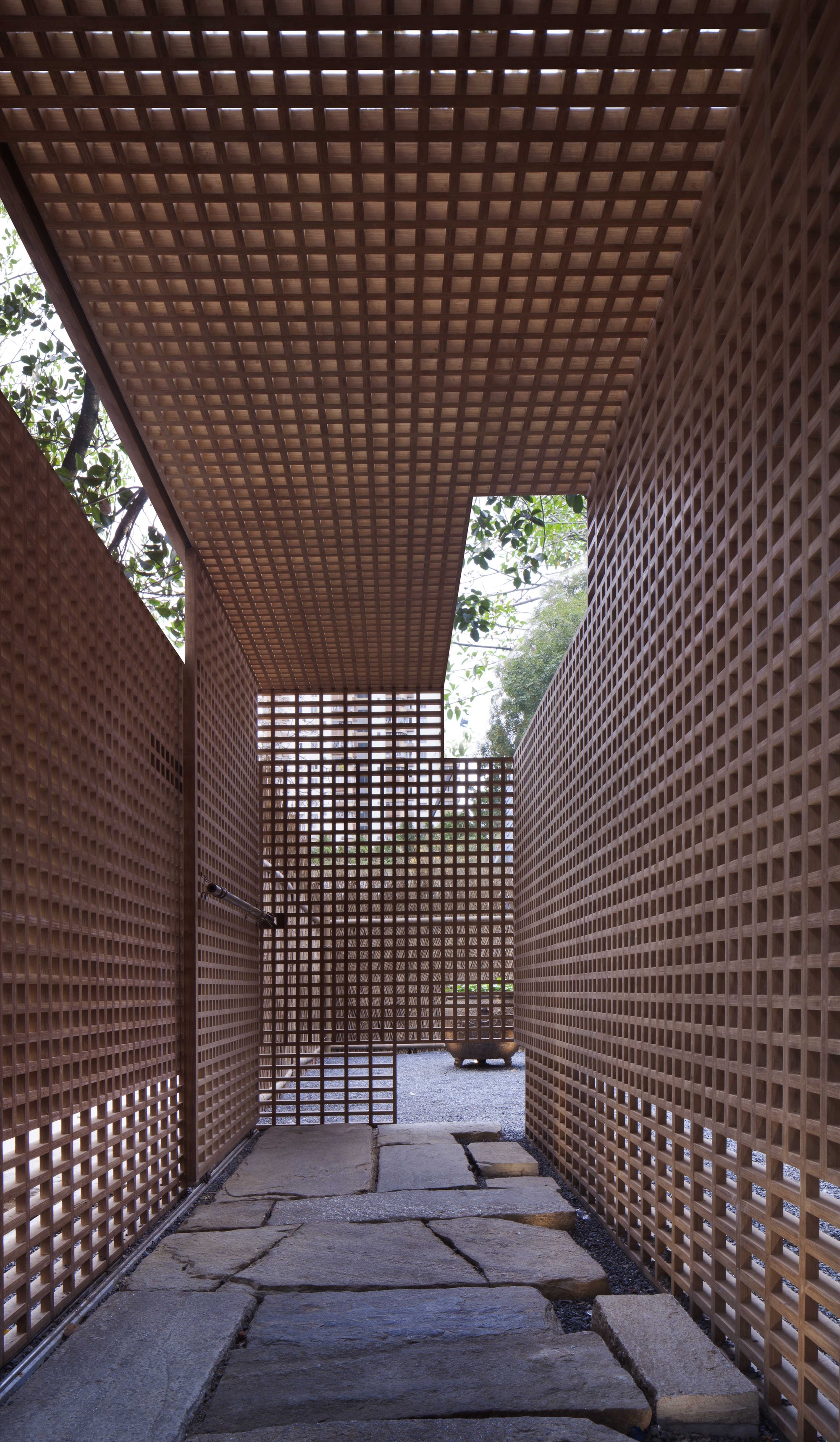 Gallery of East & West Restaurant / Horizontal Space Design - 2