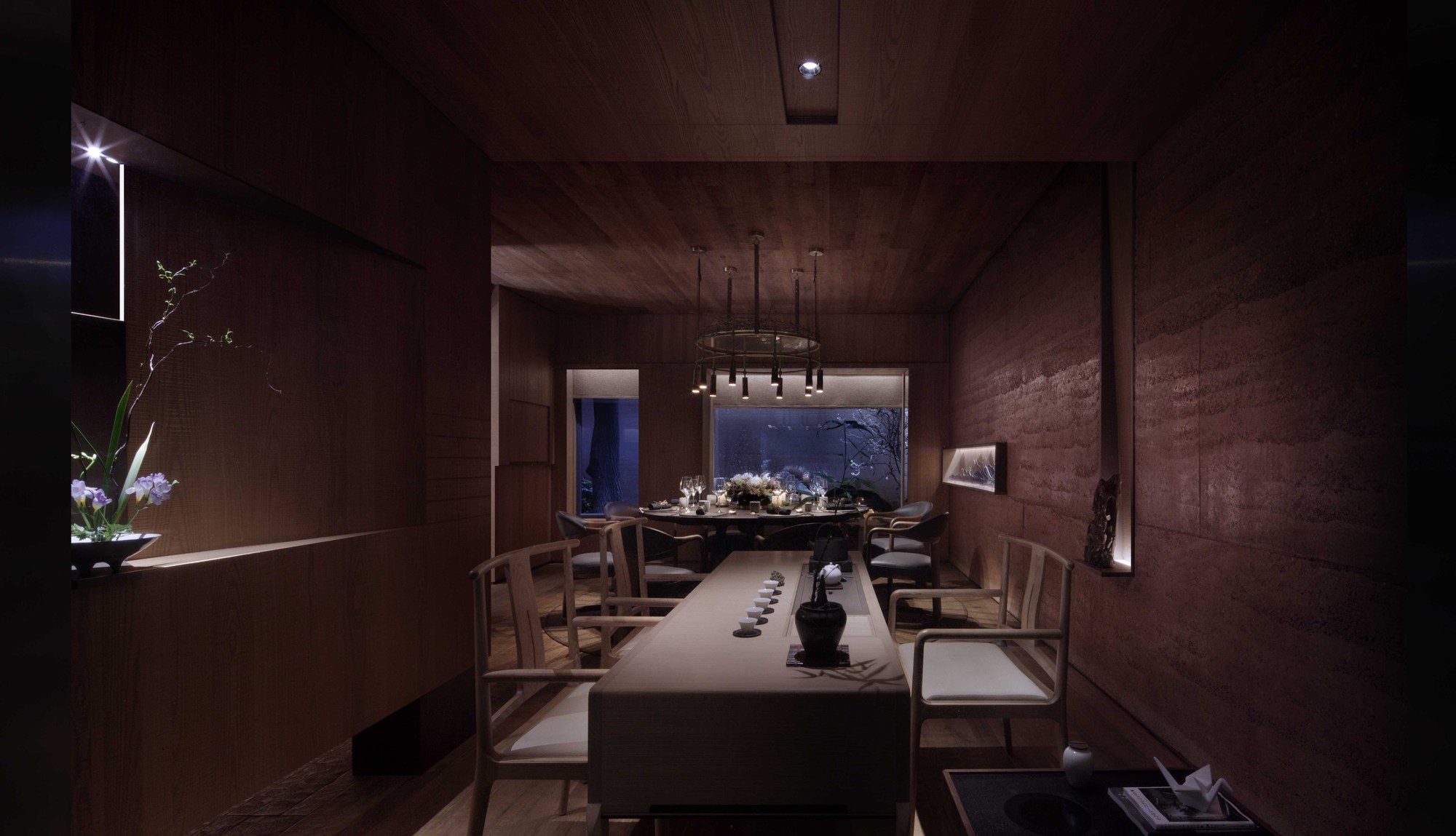 Gallery of East & West Restaurant / Horizontal Space Design - 24