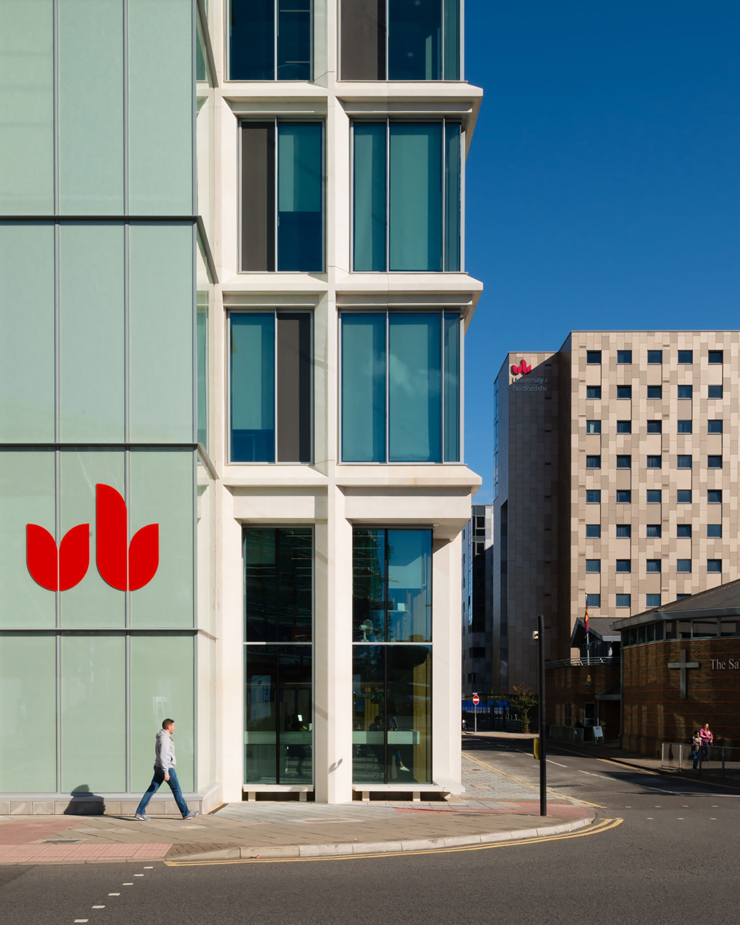 Gallery of New Library at the University of Bedfordshire / MCW ...