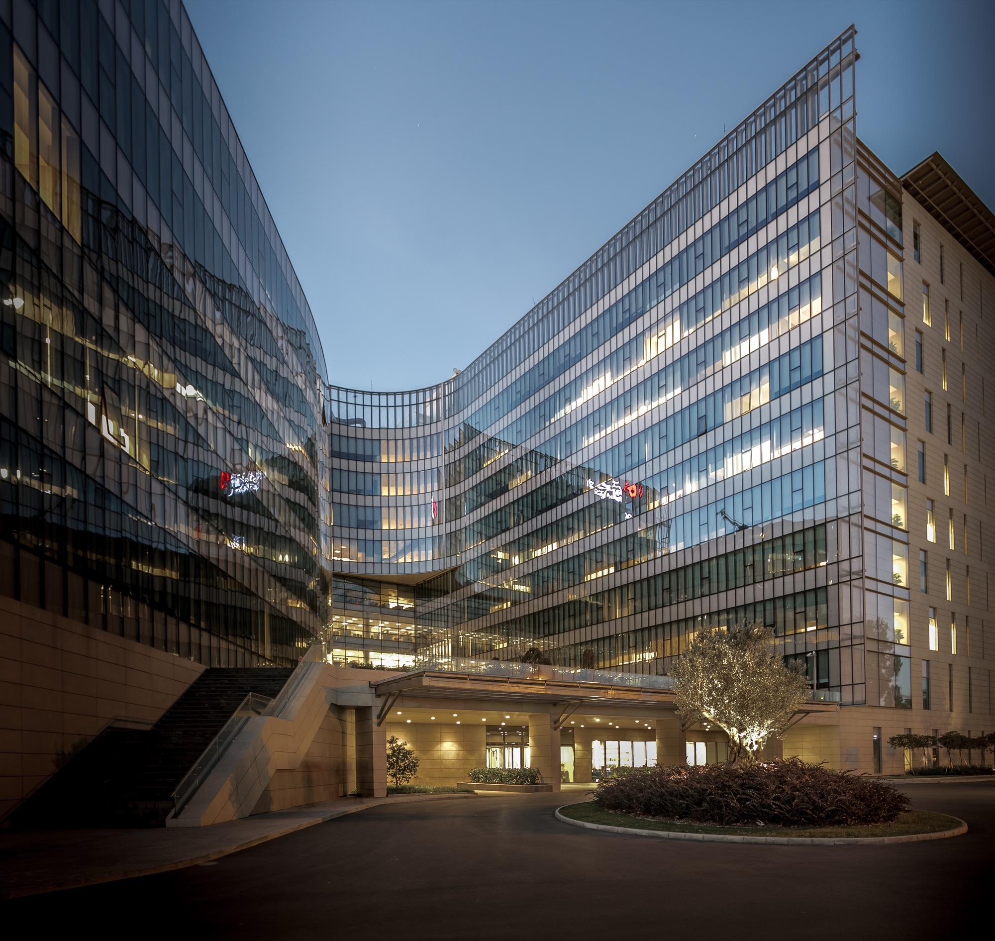 Gallery of Koc University Medical Sciences Campus / Kreatif Architects ...