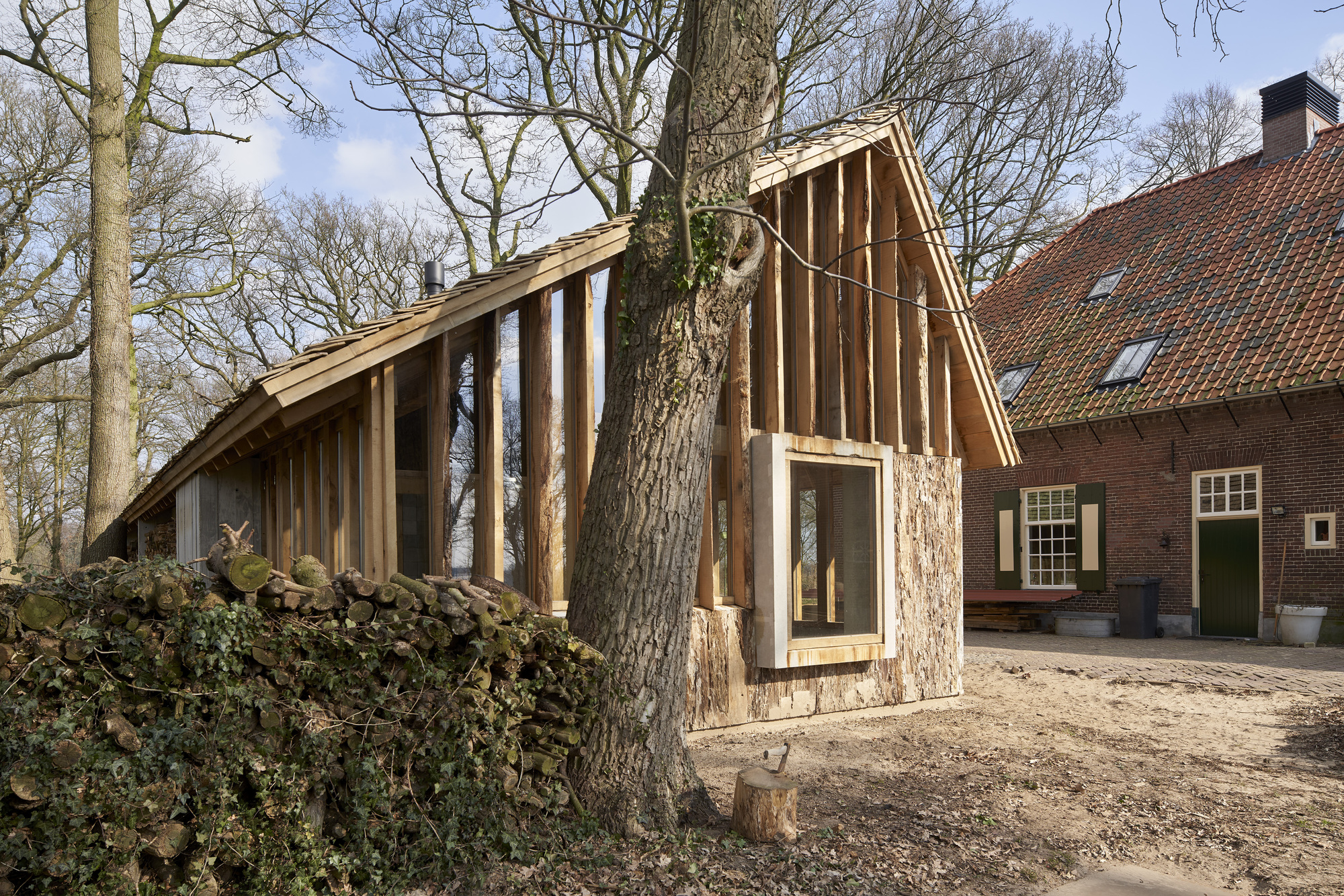 Gallery of The Sixteen-Oak Barn / HilberinkBosch architects - 7