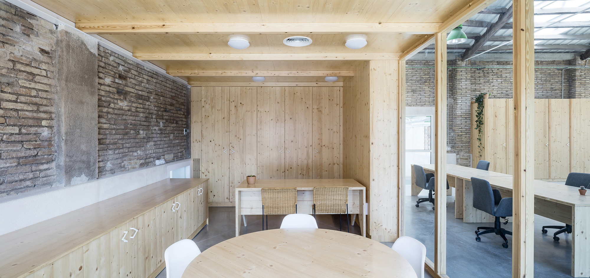 Gallery of Gon-Gar Workshops Rehabilitation and Extension / NUA ...