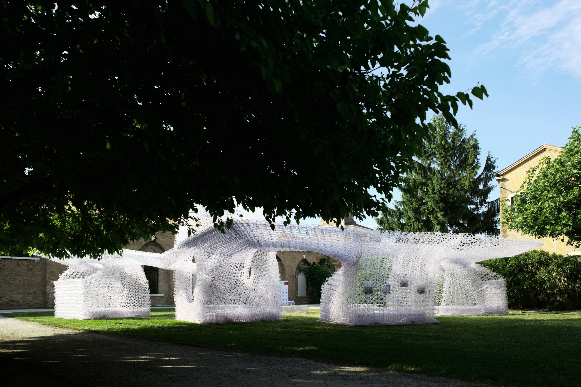 Gallery of Chinese Pavilion Opens With Robot-Printed 'Cloud Village' at ...