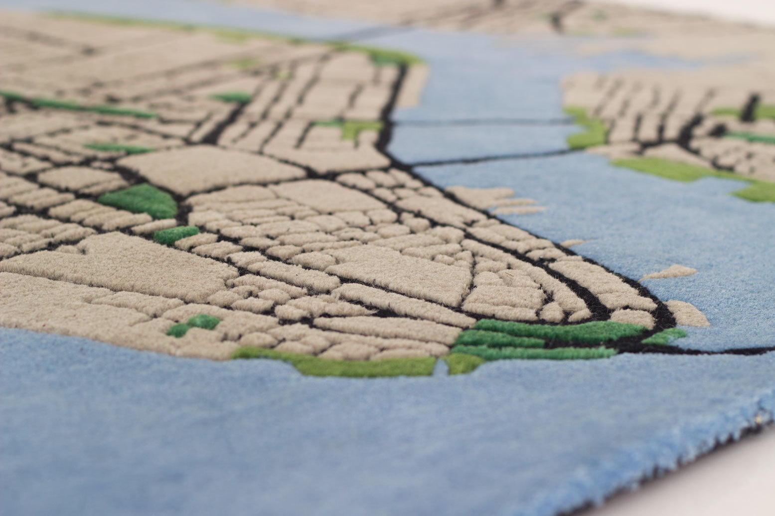 Gallery of Bring the Big Apple Into Your Home with the 3-D New York ...