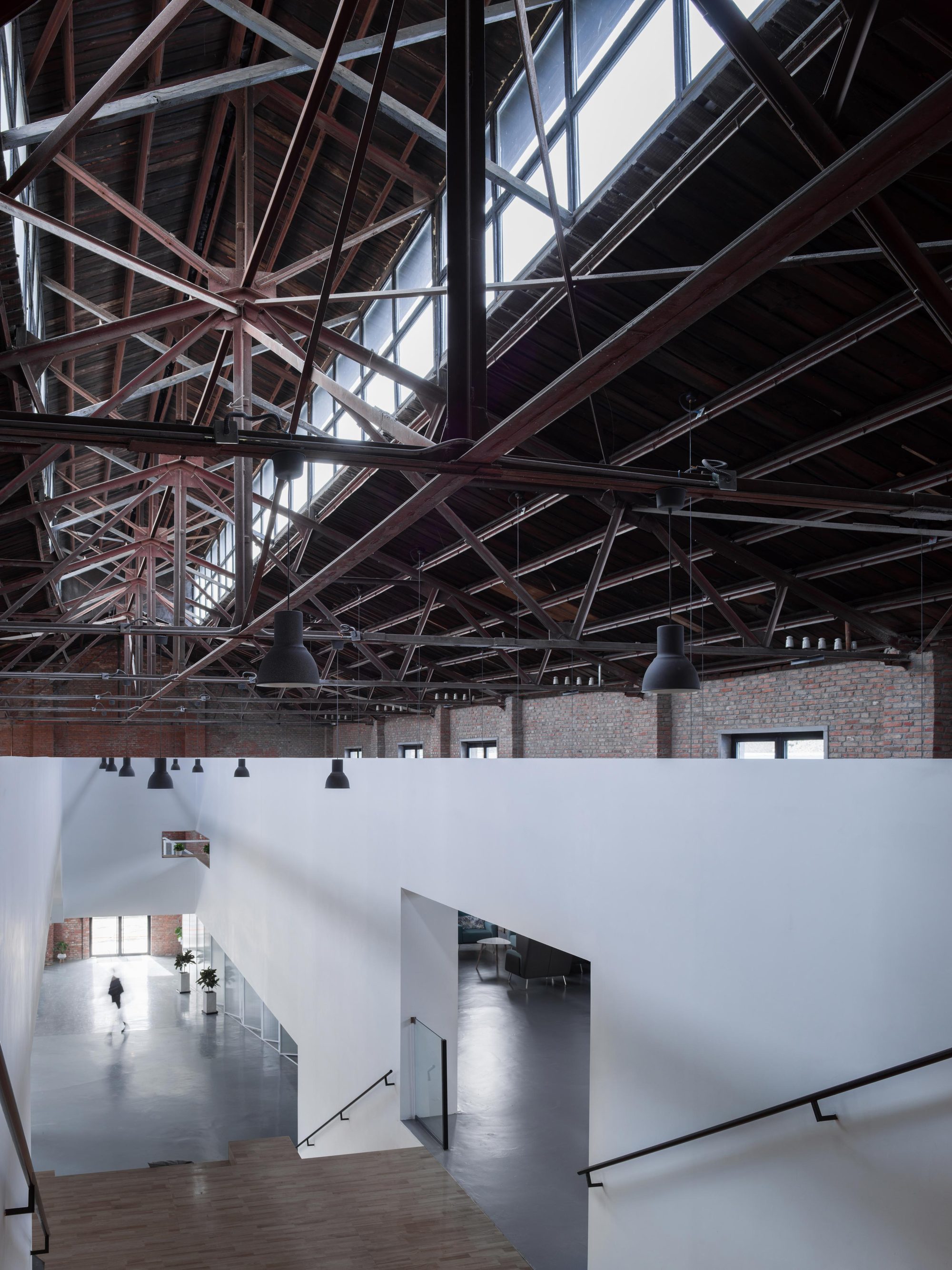 Gallery of The renovation of CRRC 1897 center / officePROJECT - 19