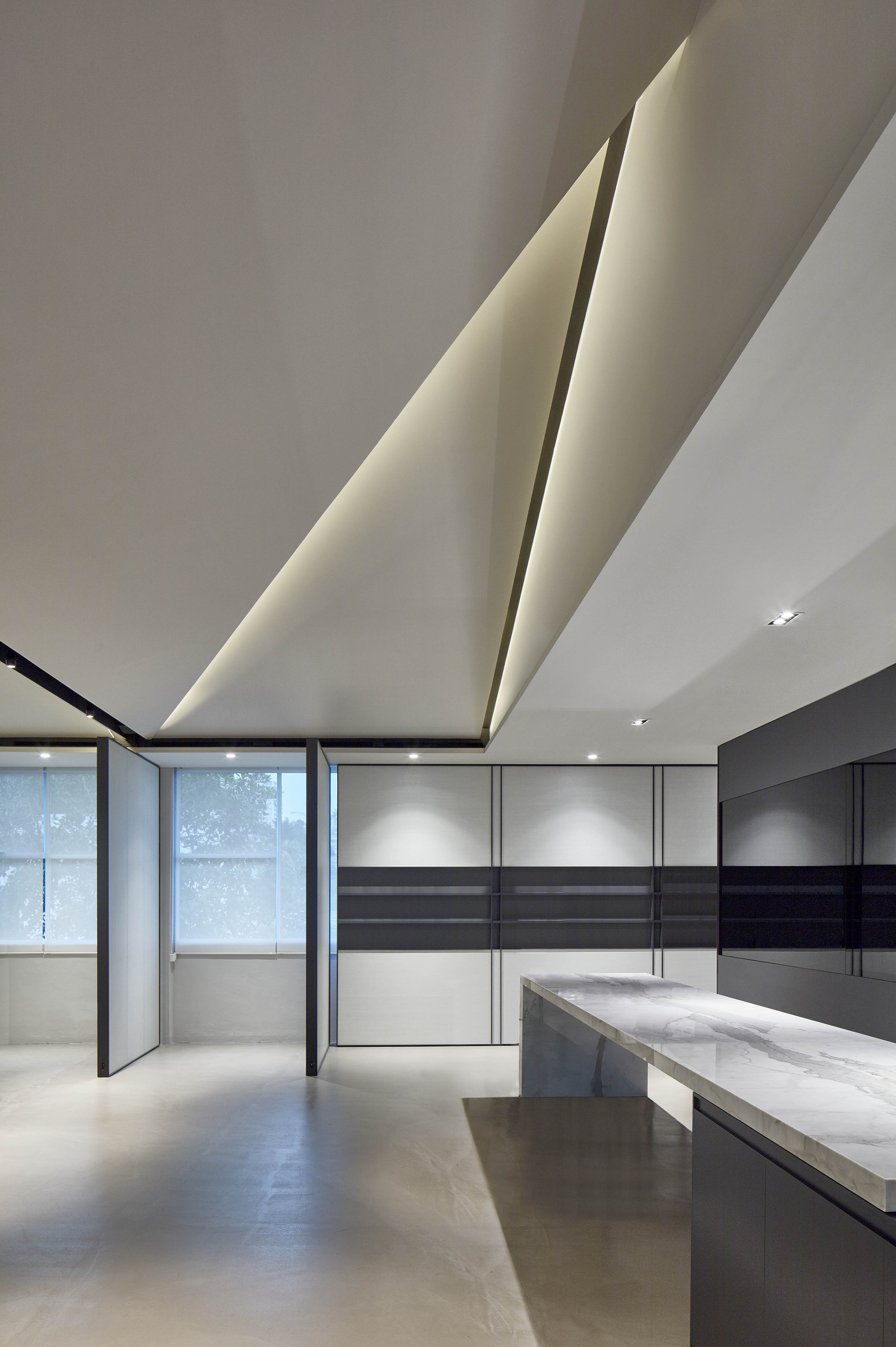 Gallery of List Sotheby’s Singapore Office / SCDA Architects - 2