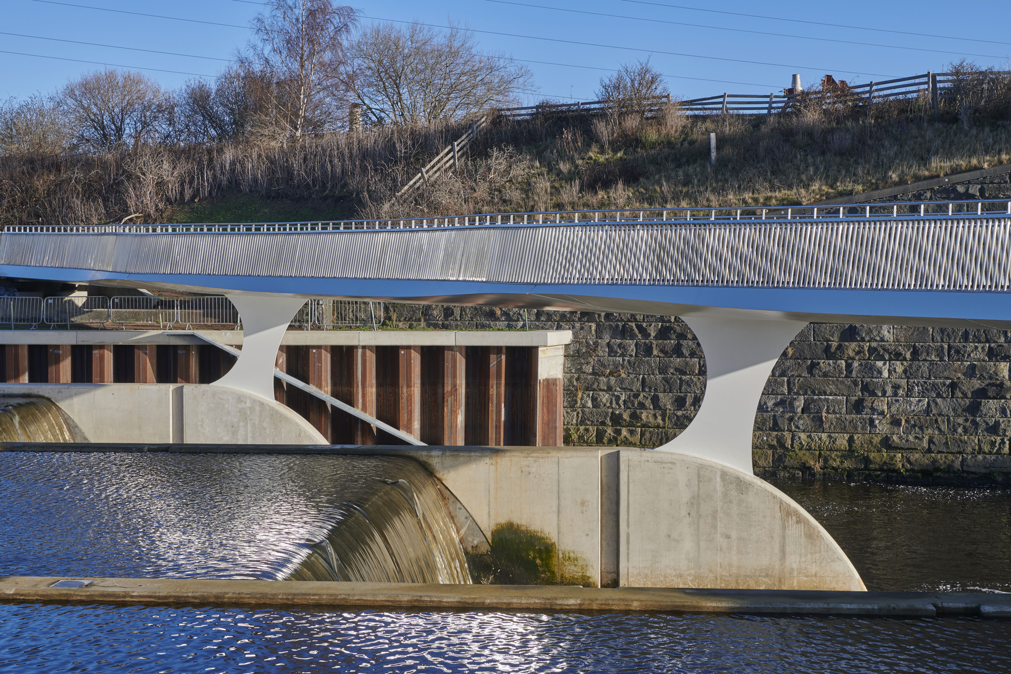 Gallery of Knostrop Weir Foot & Cycle Bridge / Knight Architects - 2