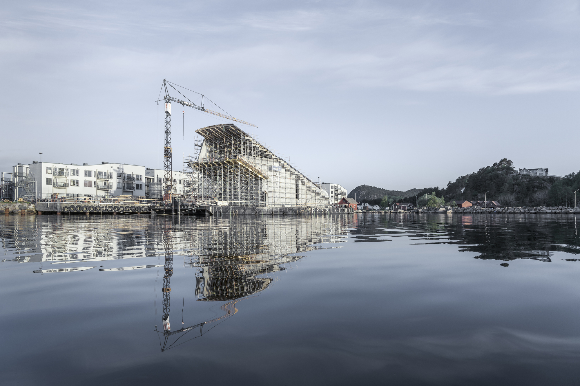 Gallery of New Photographs Show Construction of Snøhetta's Underwater ...
