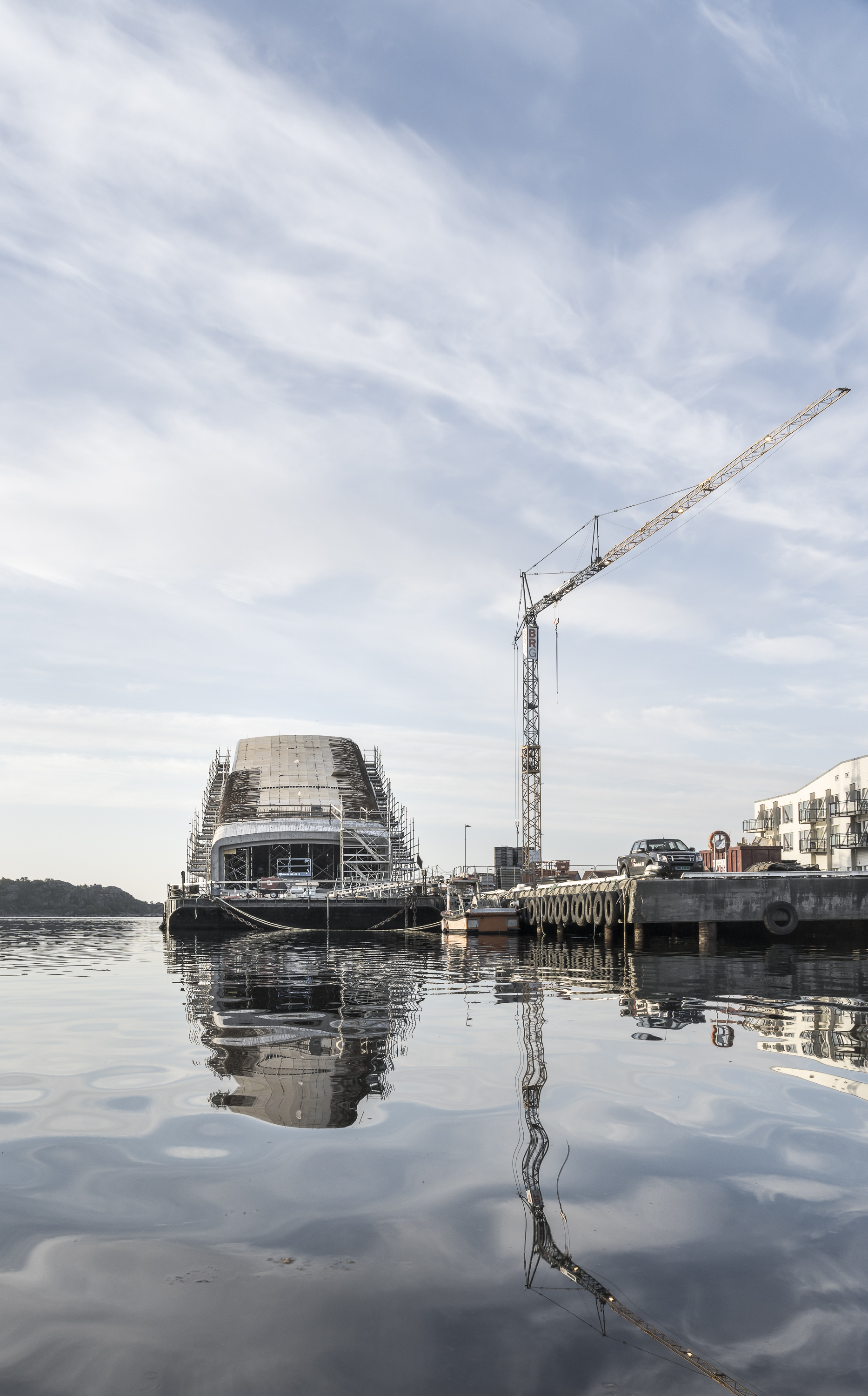 Gallery of New Photographs Show Construction of Snøhetta's Underwater ...