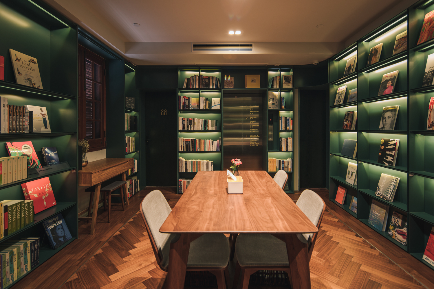 Gallery of Sinan Books / Wutopia Lab - 7