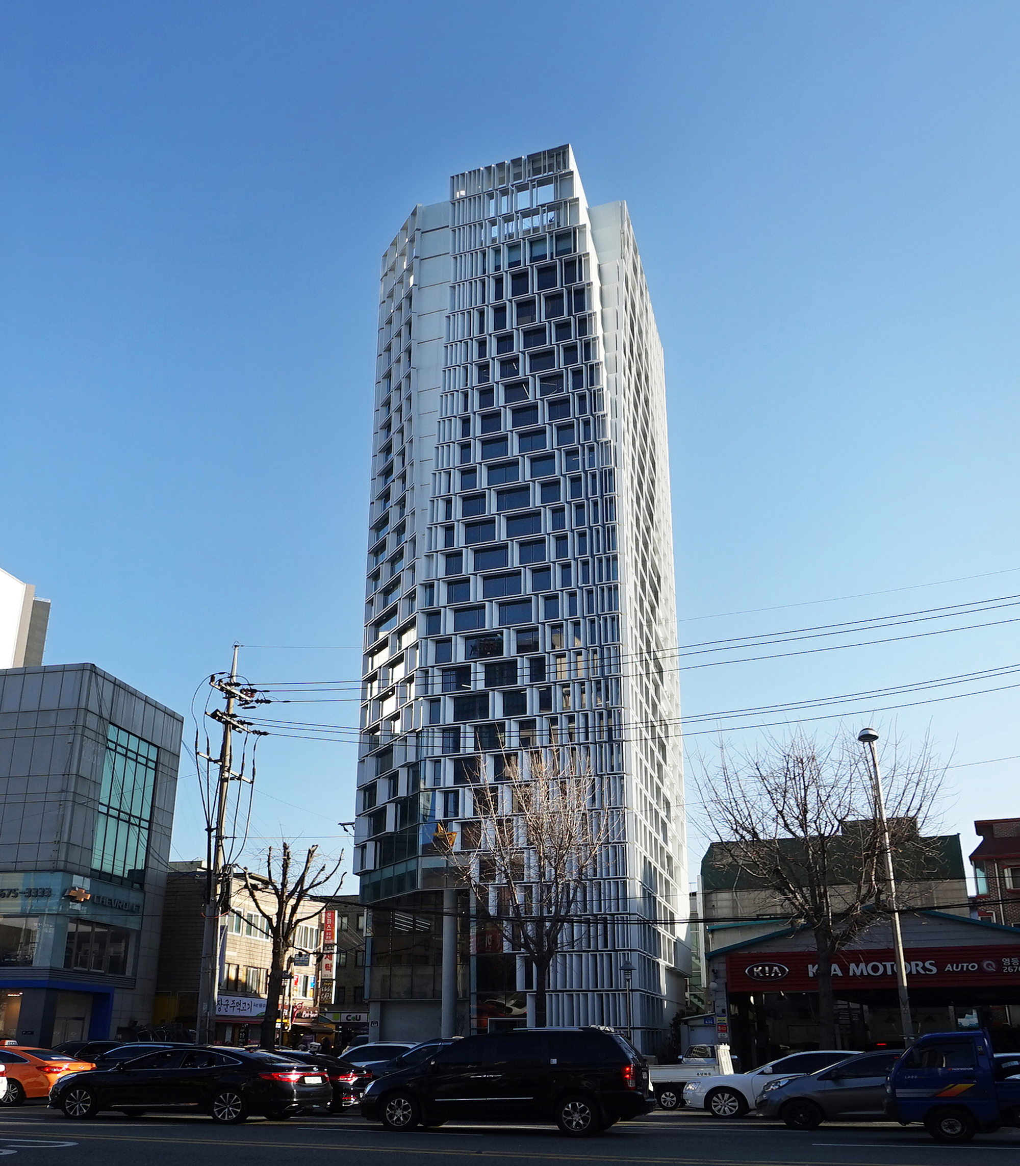 Gallery of HiCC Ent. Headquarter / LESS - 9