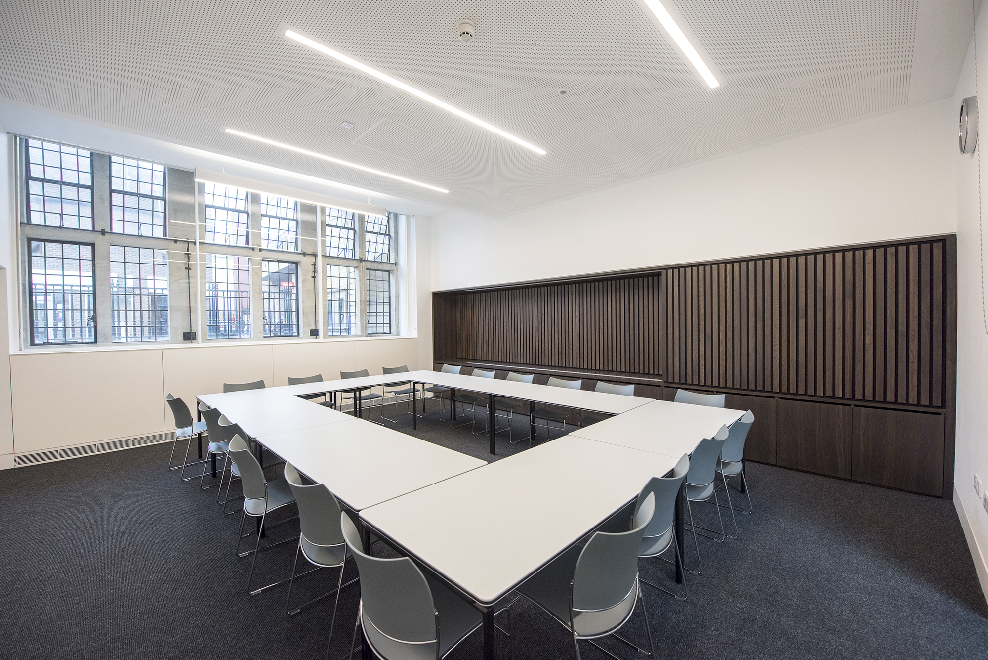 Gallery of Hubert Perrodo Building / Design Engine Architects - 8