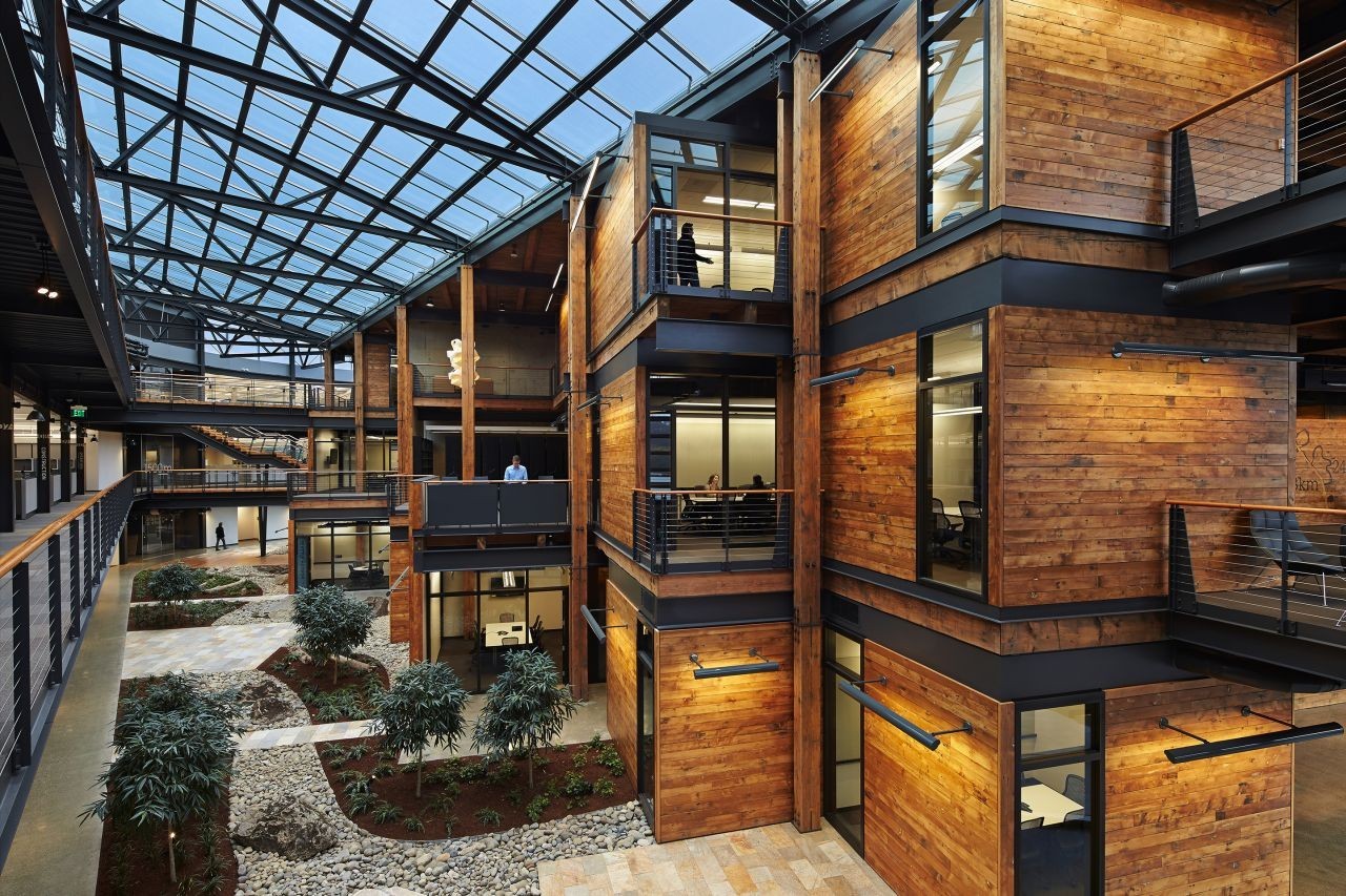 Gallery of 15 Impressive Atriums (And Their Sections) - 20