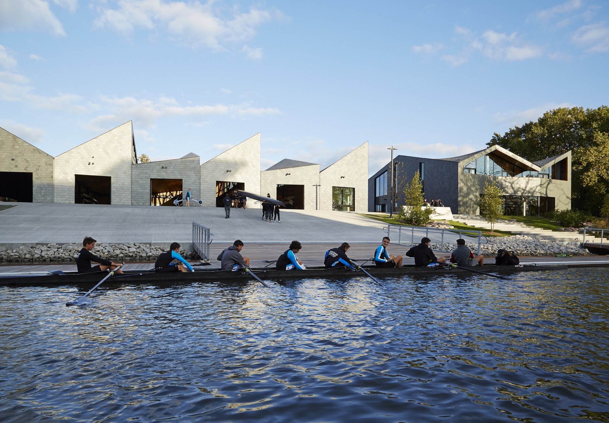 Gallery of 10 Boathouses That Take Architecture Over the Edge of Dry ...
