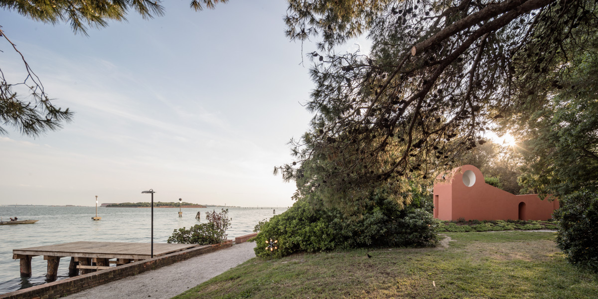 Gallery of The Morning Chapel / Flores & Prats - 7