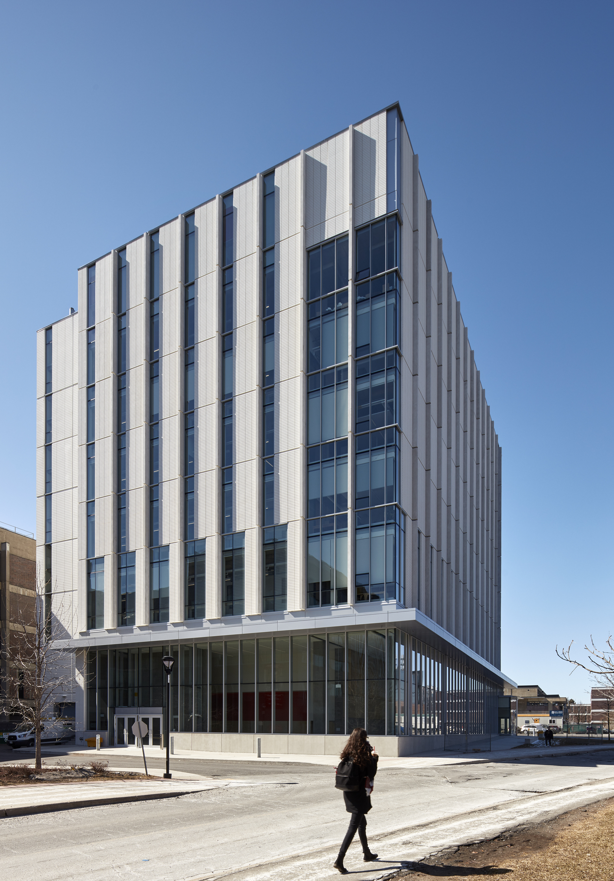 Gallery of Carleton University Health Science Building / Montgomery ...