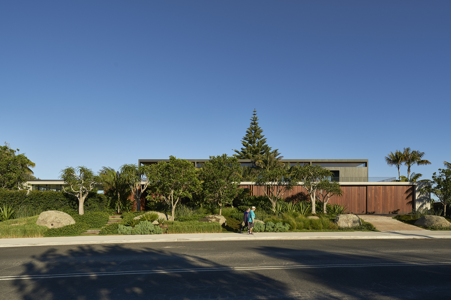 Gallery of Sunrise House / MCK Architecture & Interiors - 12